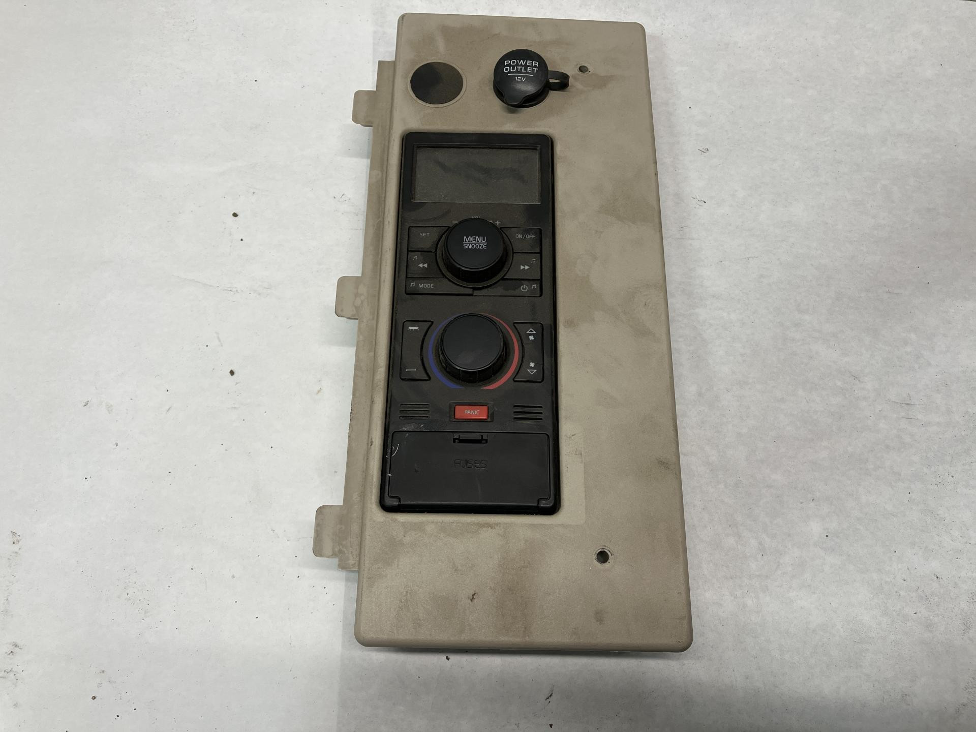 22382004 | Volvo VNL Sleeper Control for Sale