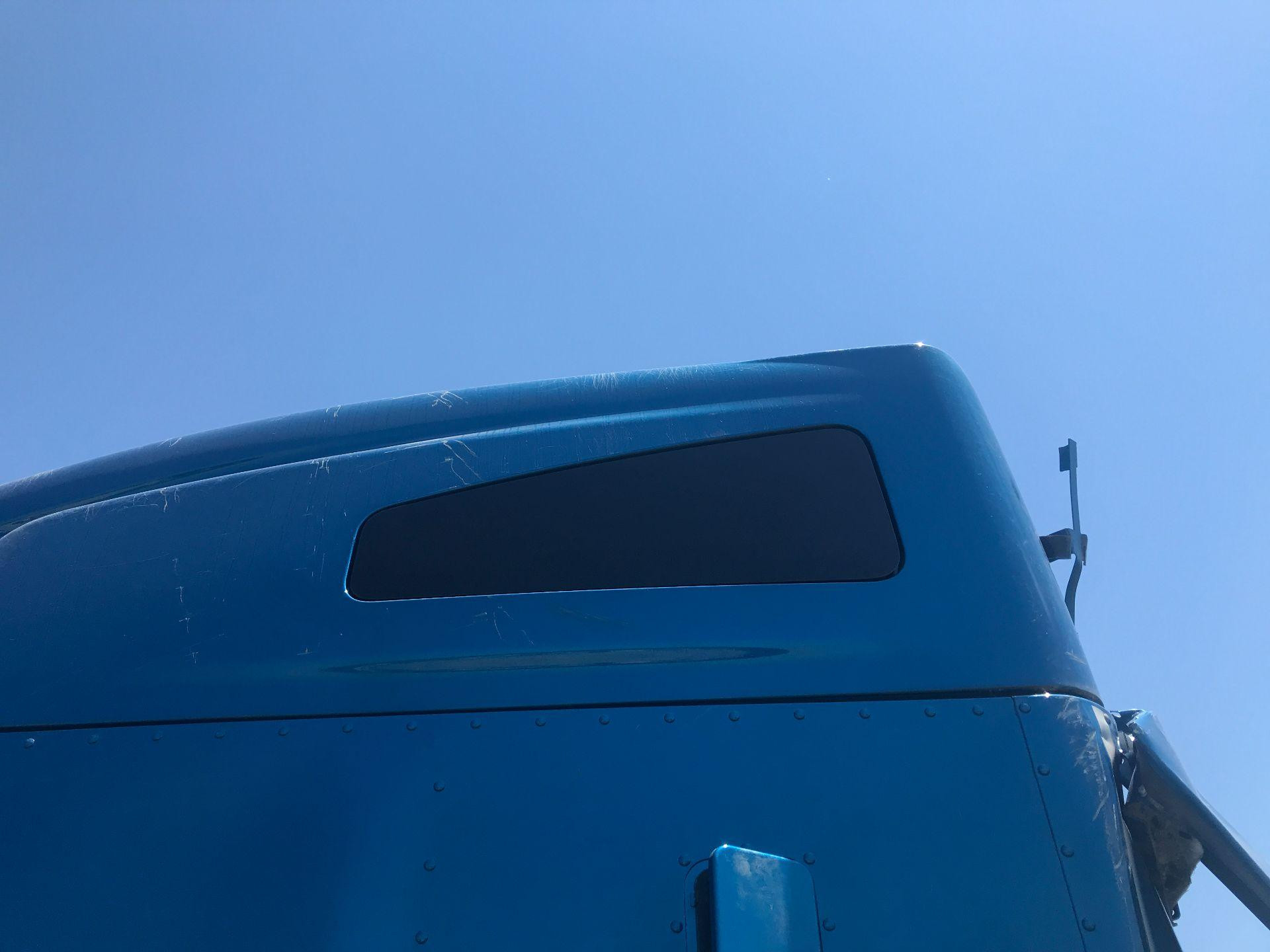 Kenworth T680 Sleeper Window for Sale