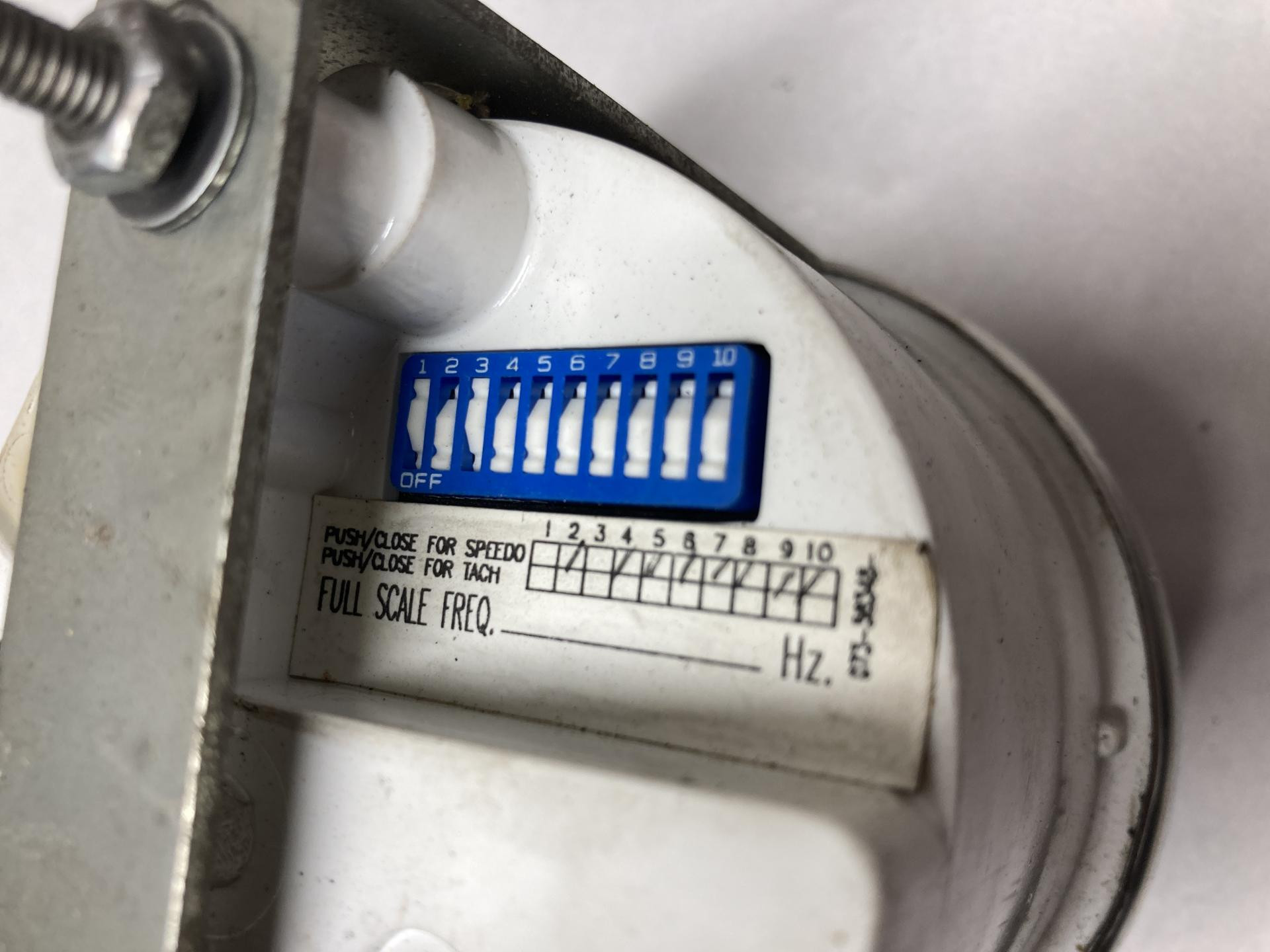 17-03729-001 | Peterbilt 379 Speedometer for Sale