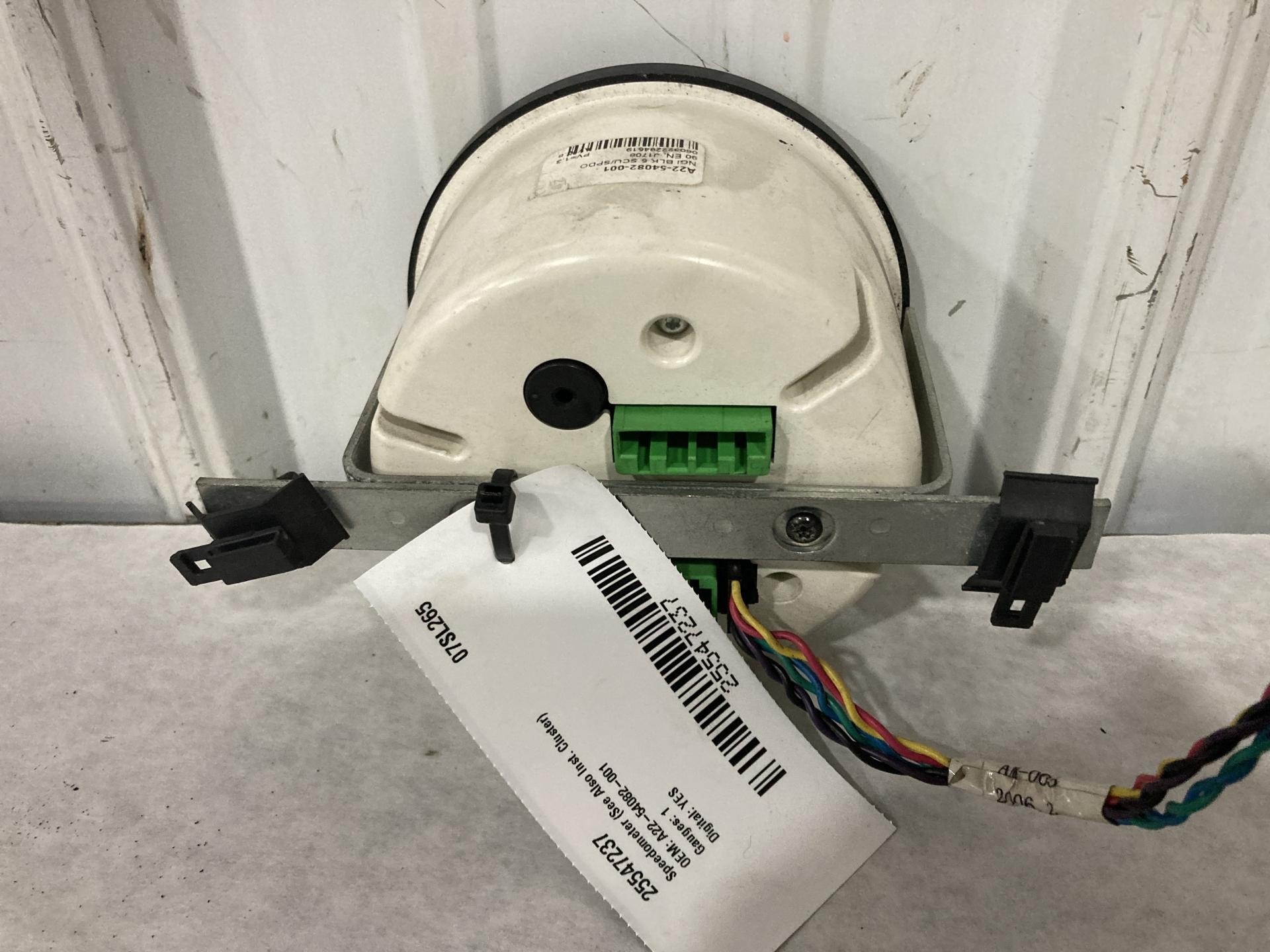 A22-54082-001 | Sterling L9501 Speedometer for Sale