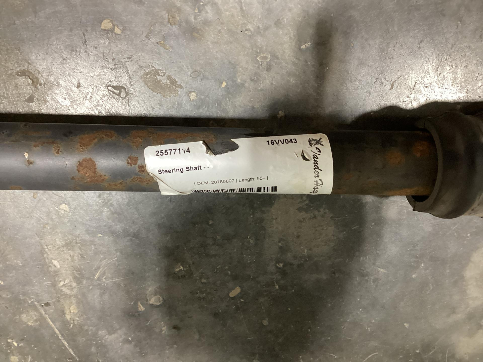 20785692 | Volvo VNL Steering Shaft for Sale