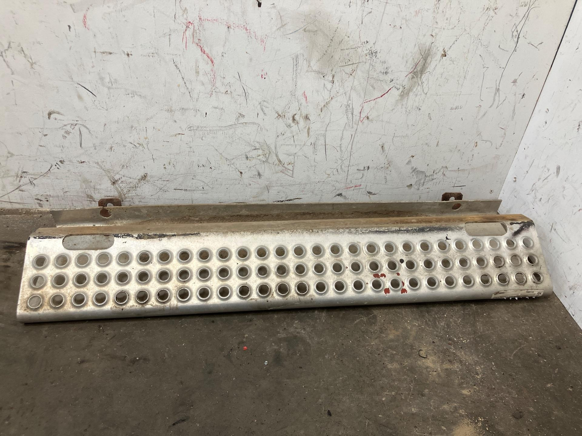 International 4200 TRANSTAR Step (Frame, Fuel Tank, Faring) for Sale