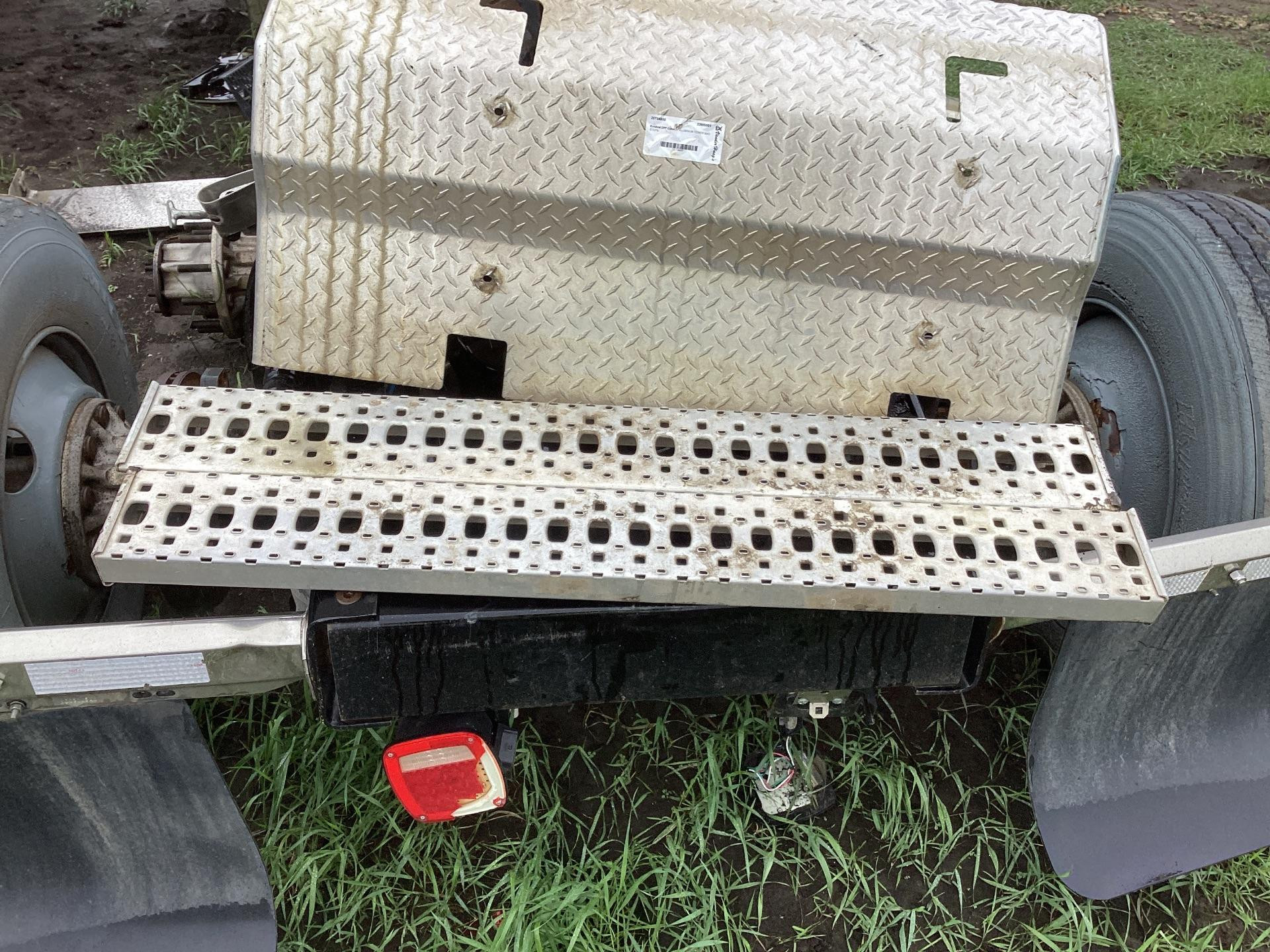 Western Star Trucks 49X Step (Frame, Fuel Tank, Faring) for Sale