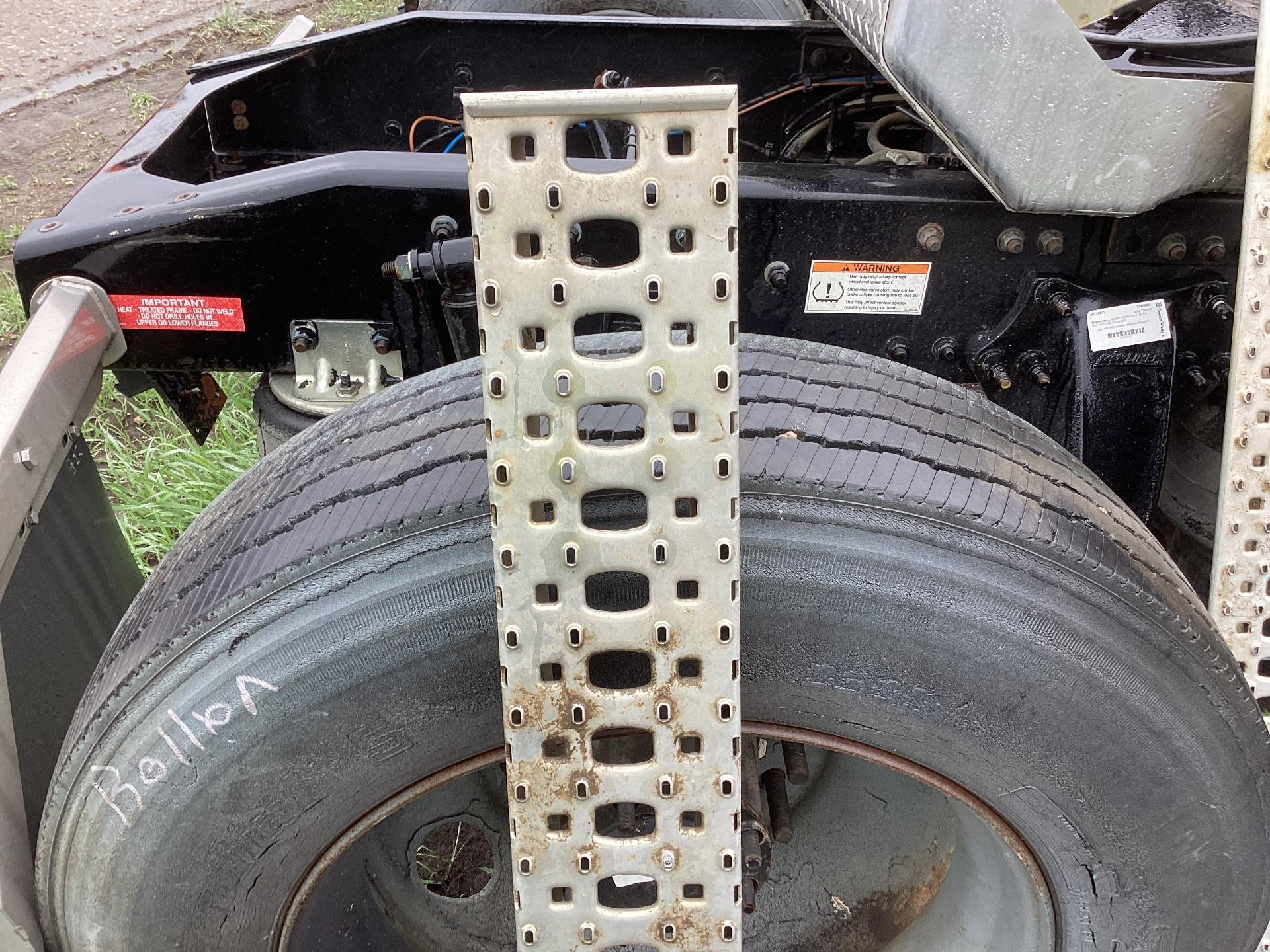 Western Star Trucks 49X Step (Frame, Fuel Tank, Faring) for Sale