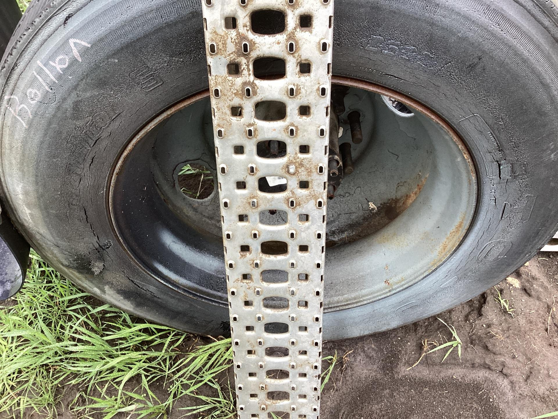 Western Star Trucks 49X Step (Frame, Fuel Tank, Faring) for Sale