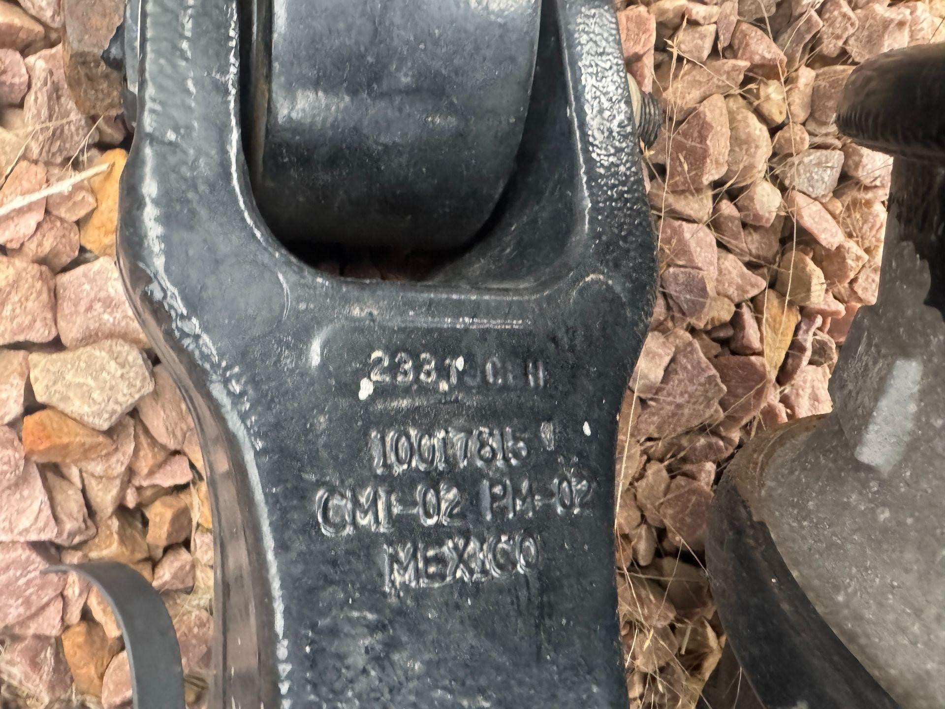 Peterbilt 579 Suspension Air Spring Pedestal for Sale