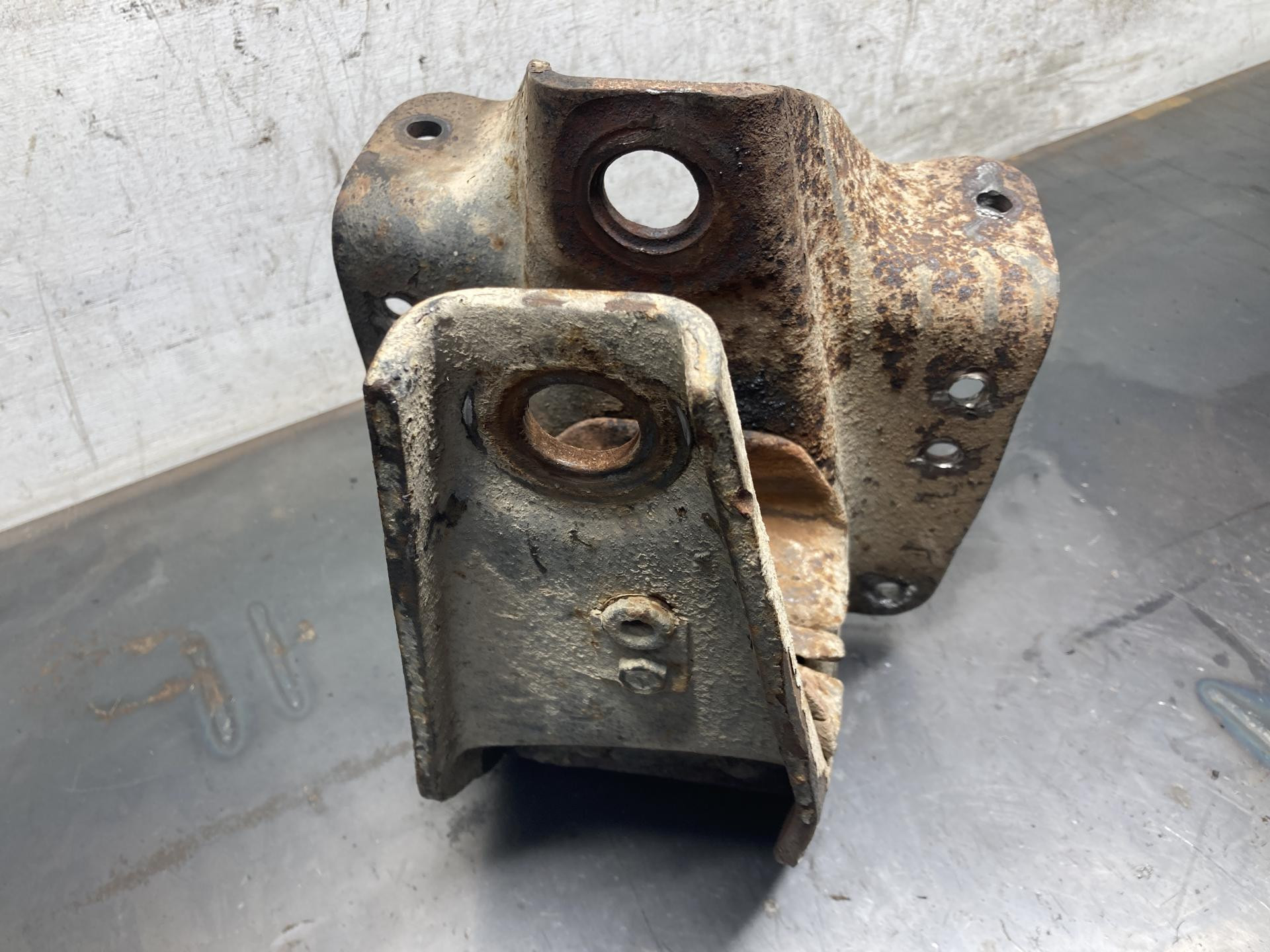 Chevrolet C50 Suspension Spring Hanger for Sale