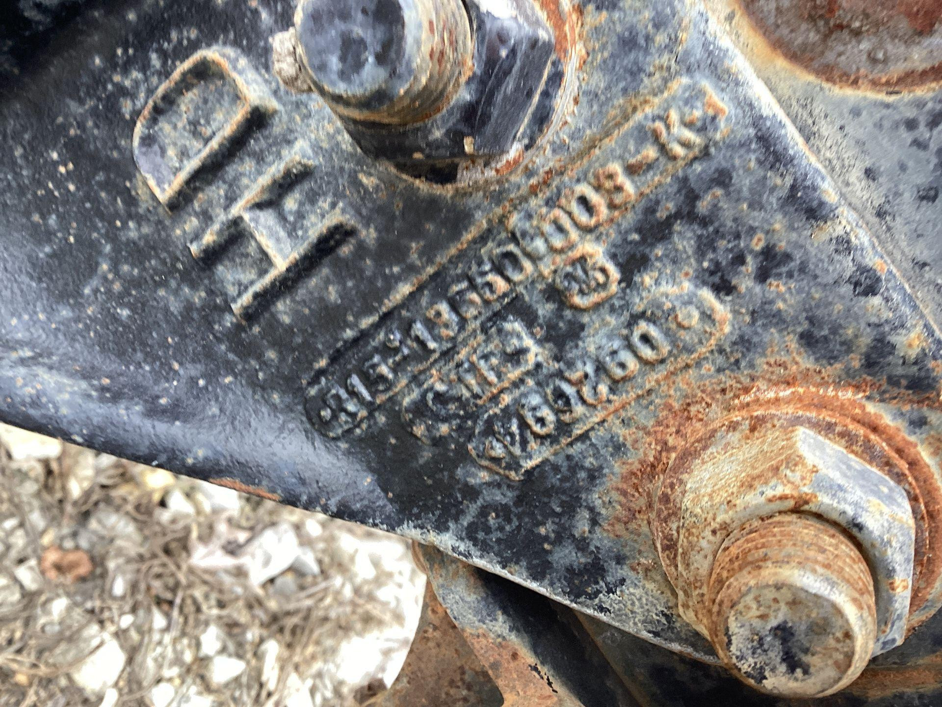 15-13660-003 | Freightliner FLD112SD Suspension Spring Hanger for Sale