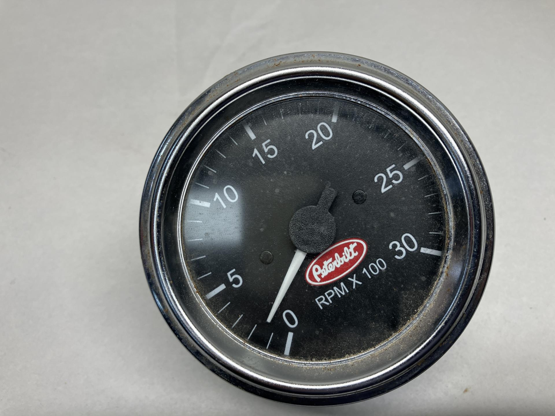 Q43-6011-003 | Peterbilt 340 Tachometer for Sale