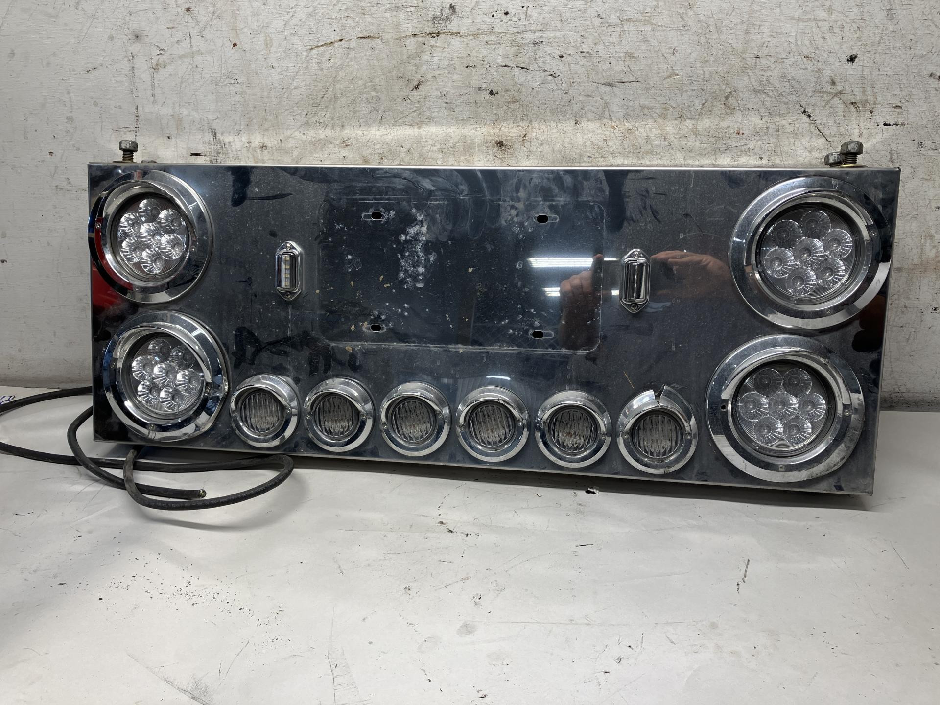 Peterbilt 389 Tail Panel for Sale