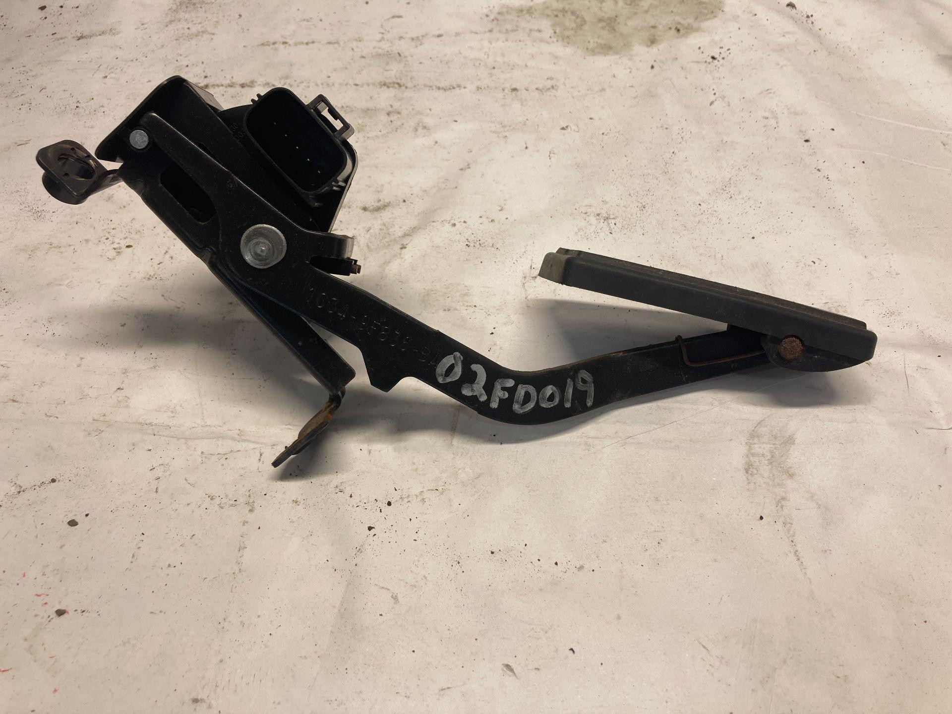 1C34-9F836-BA | Ford F650 Foot Control Pedal for Sale