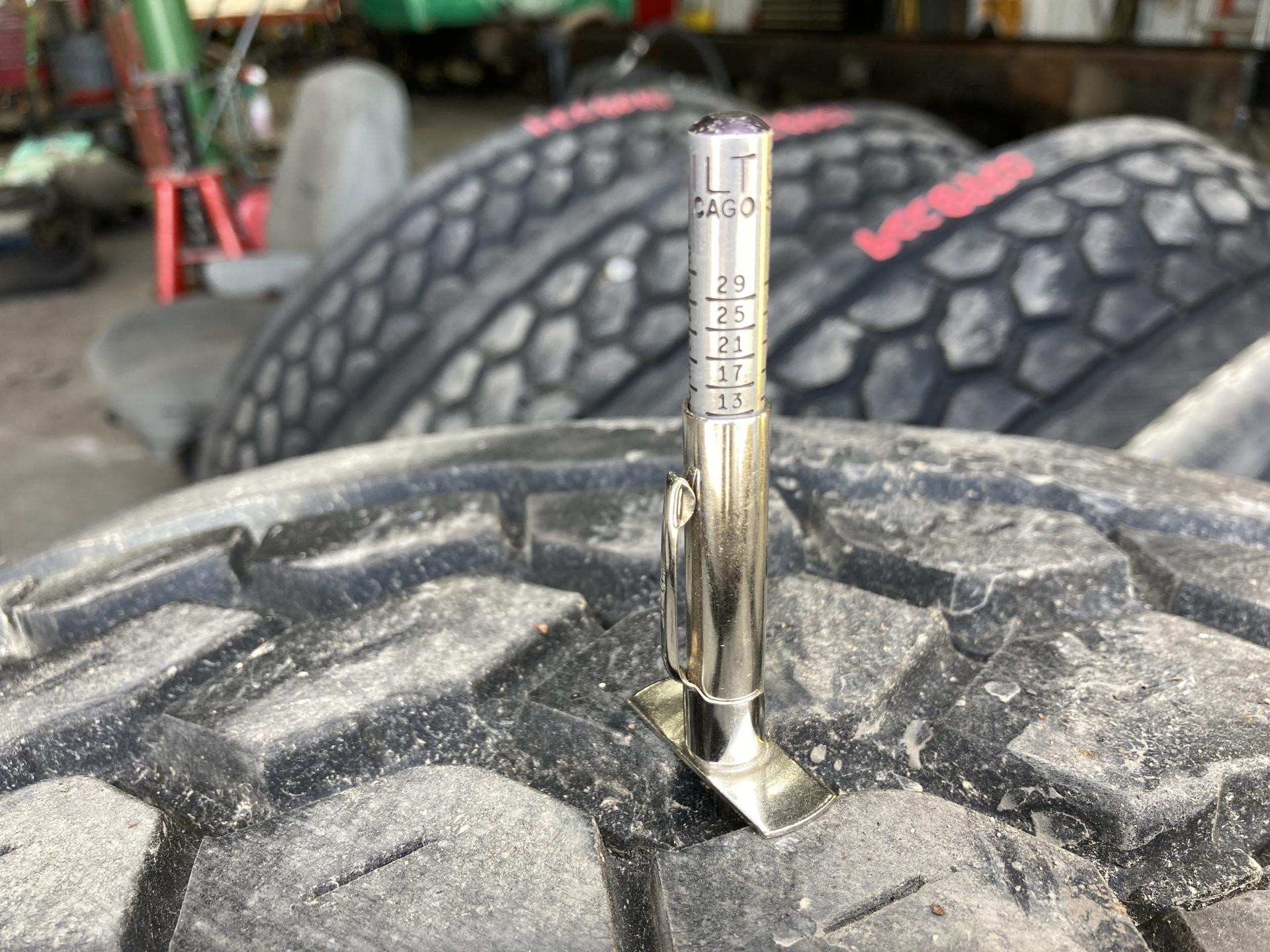 GMC C5500 Tire for Sale