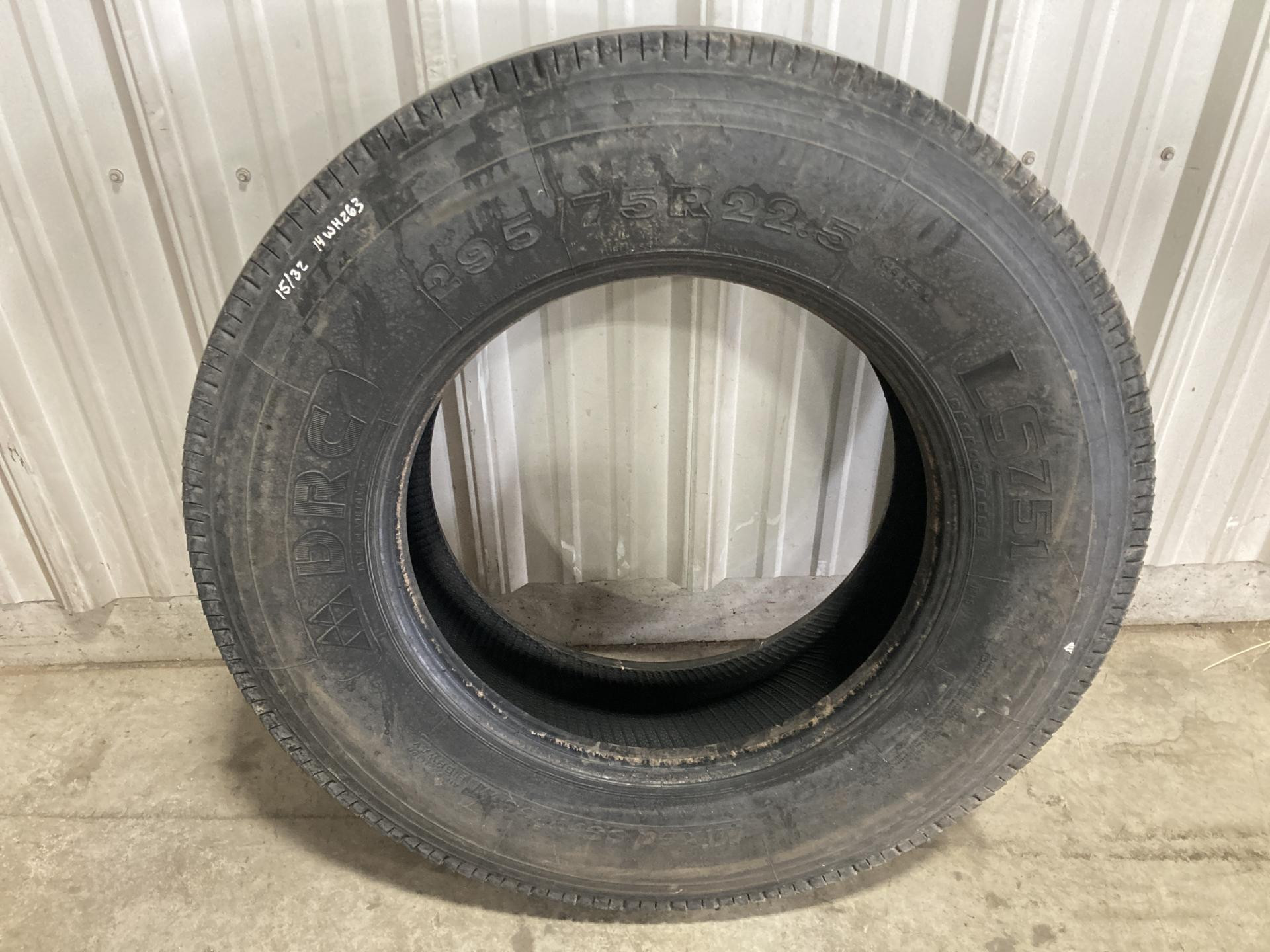 DRC | Freightliner CASCADIA Tire for Sale