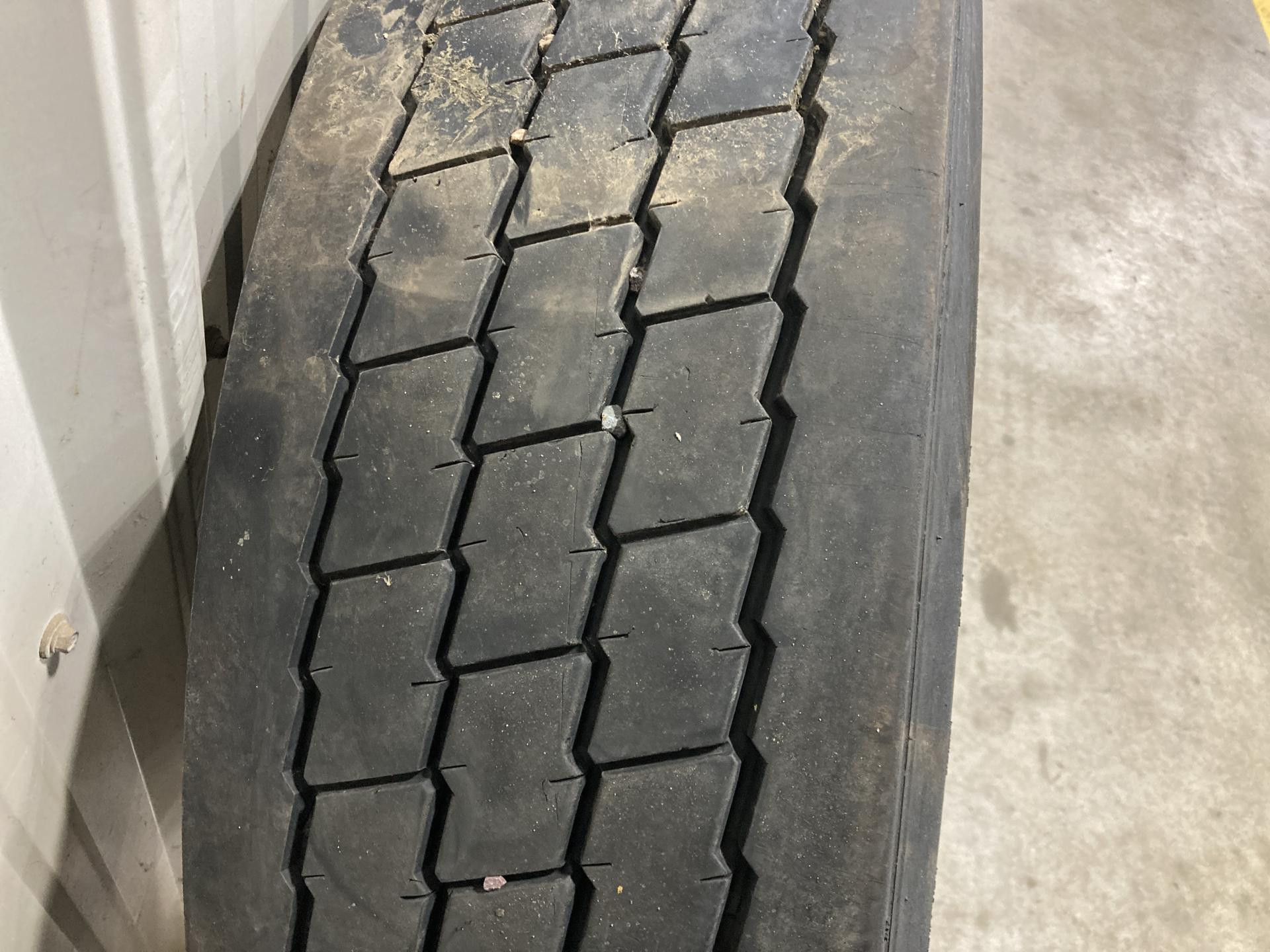 PRINX | Freightliner CASCADIA Tire for Sale