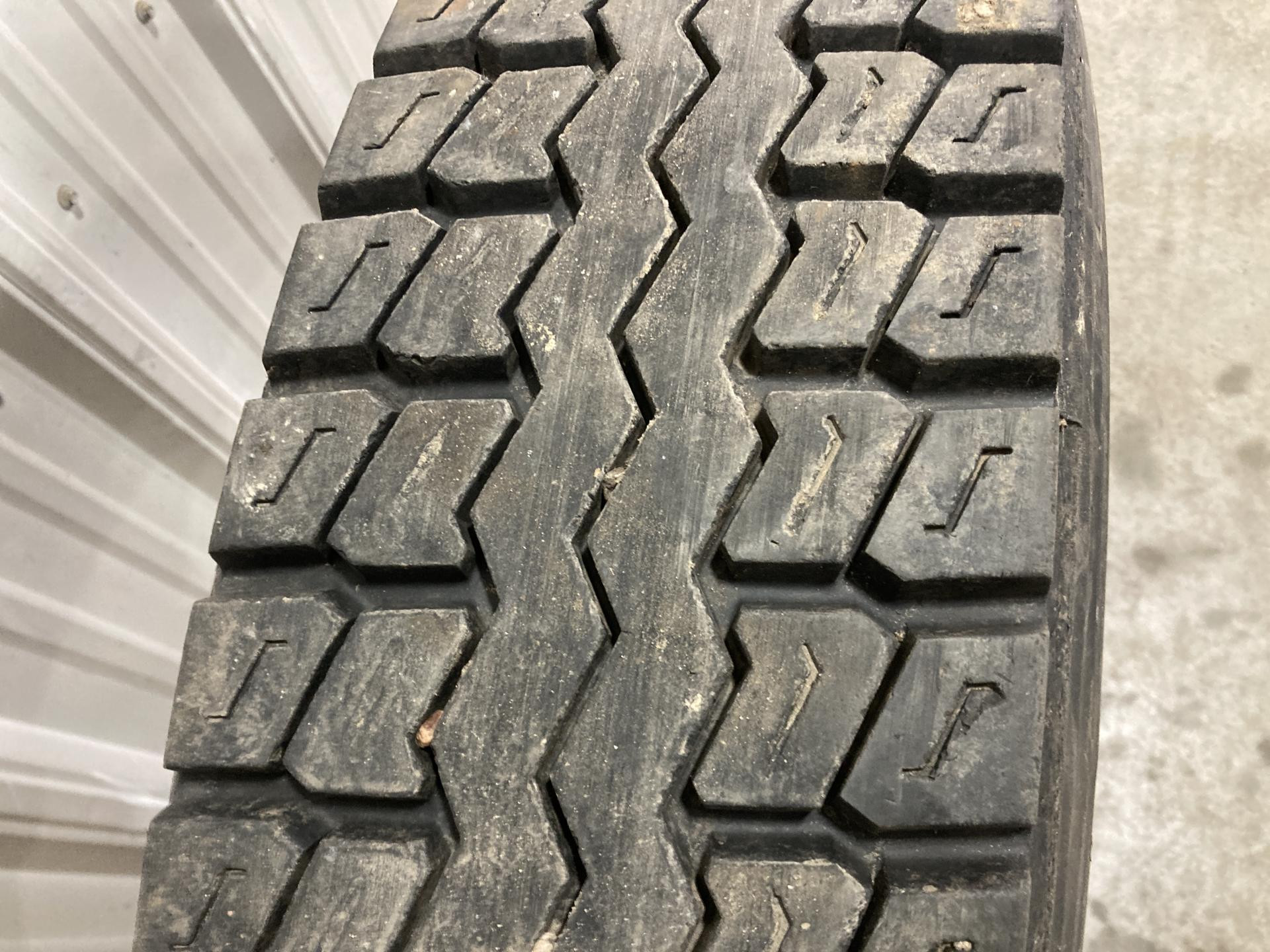 TOYO | Freightliner CLASSIC XL Tire for Sale