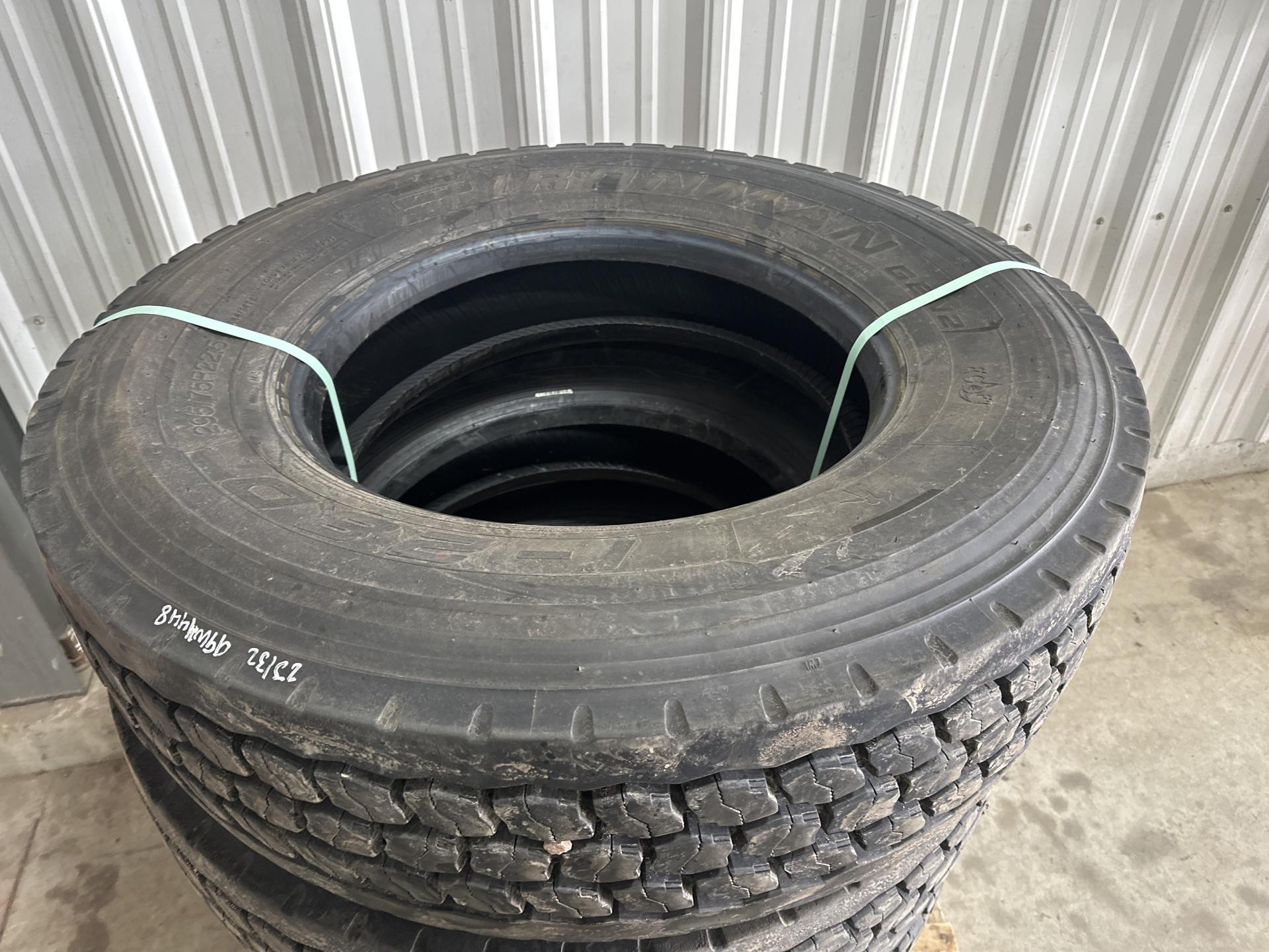 IRONMAN | Freightliner FLD120 Tire for Sale