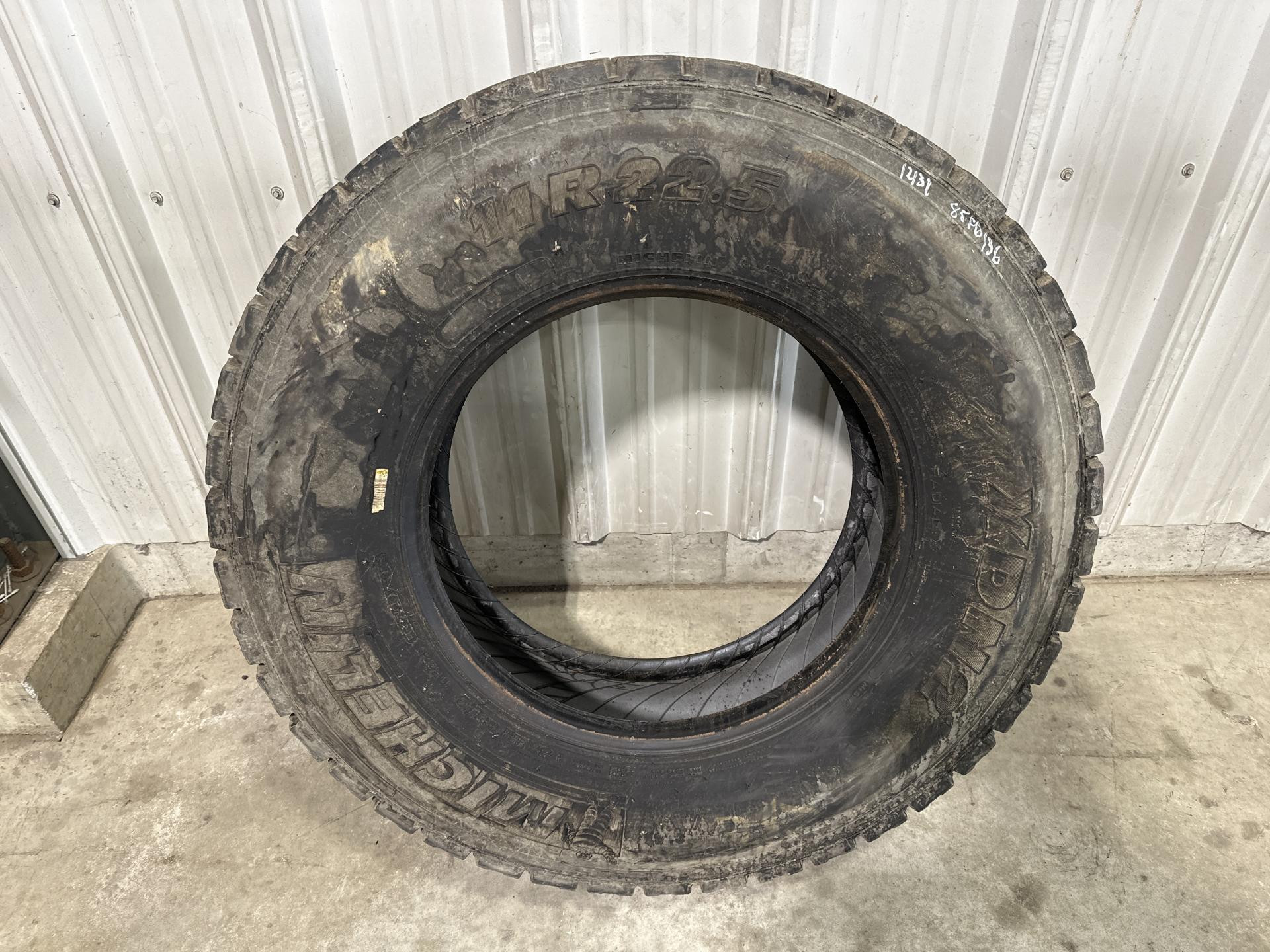 MICHELIN | Ford LT8000 Tire for Sale