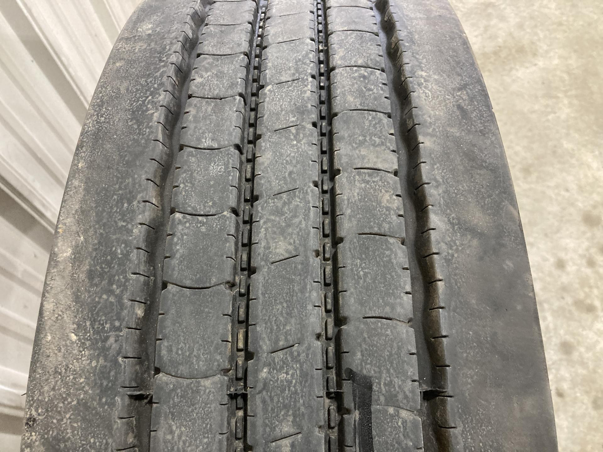 FALKEN | Freightliner M2 106 Tire for Sale