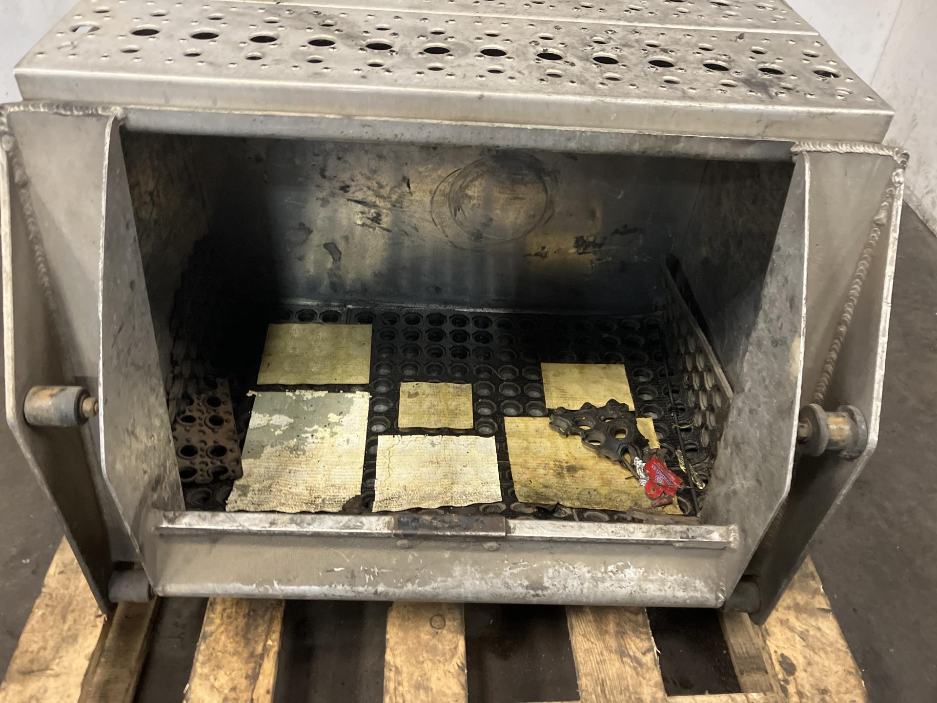 Freightliner CORONADO Tool Box for Sale