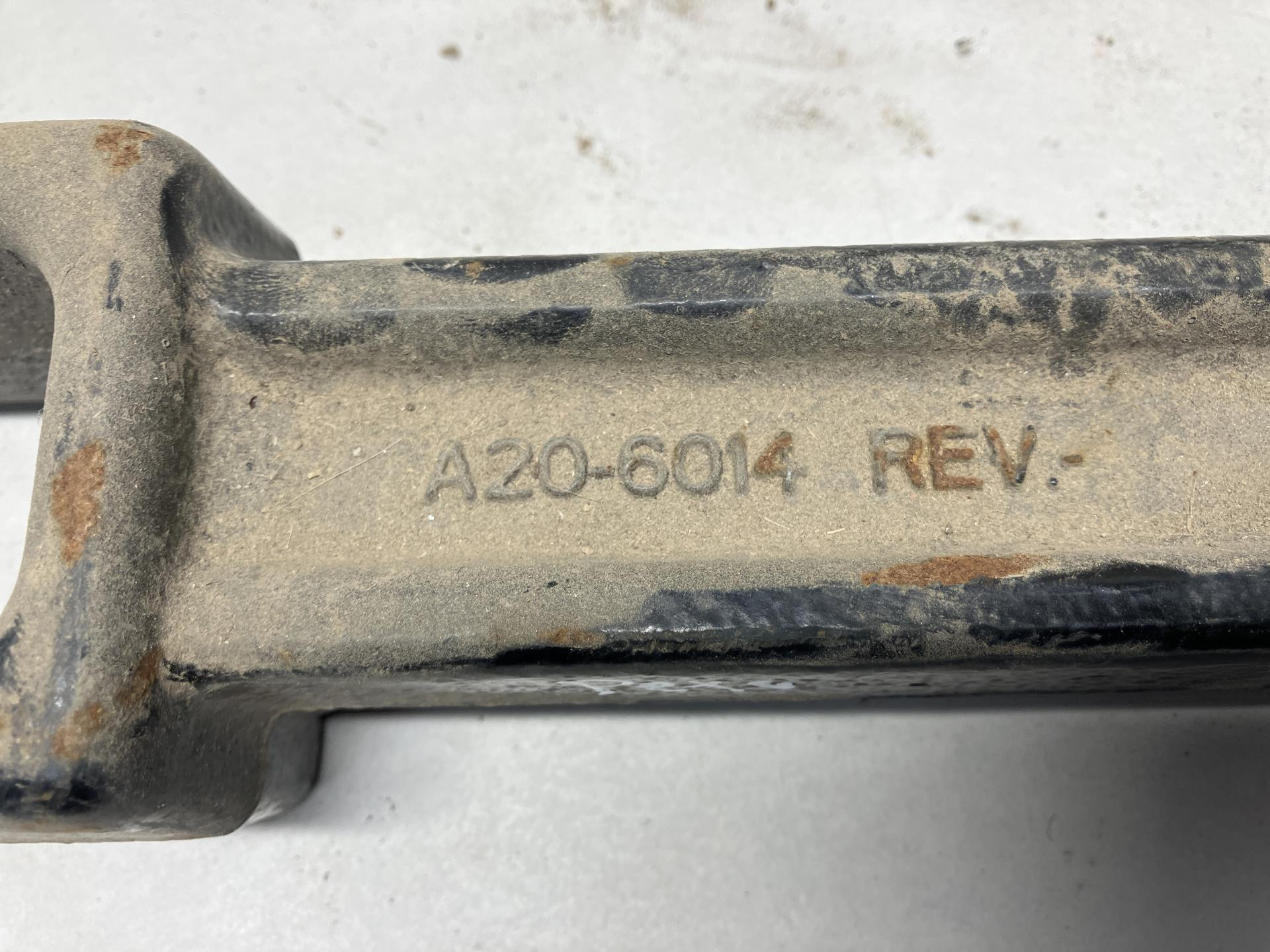 A20-6014 | Peterbilt 579 Tow Hook for Sale