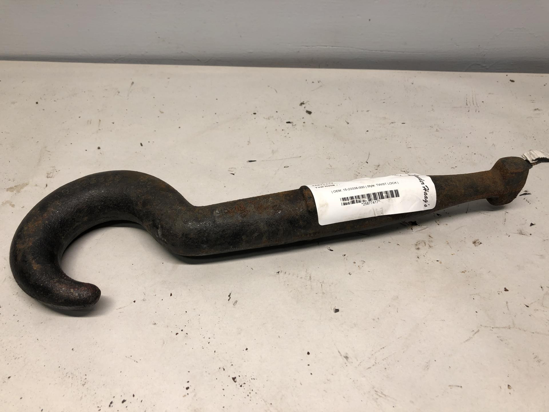 15-23338-000 | Freightliner FLD120 CLASSIC Tow Hook for Sale