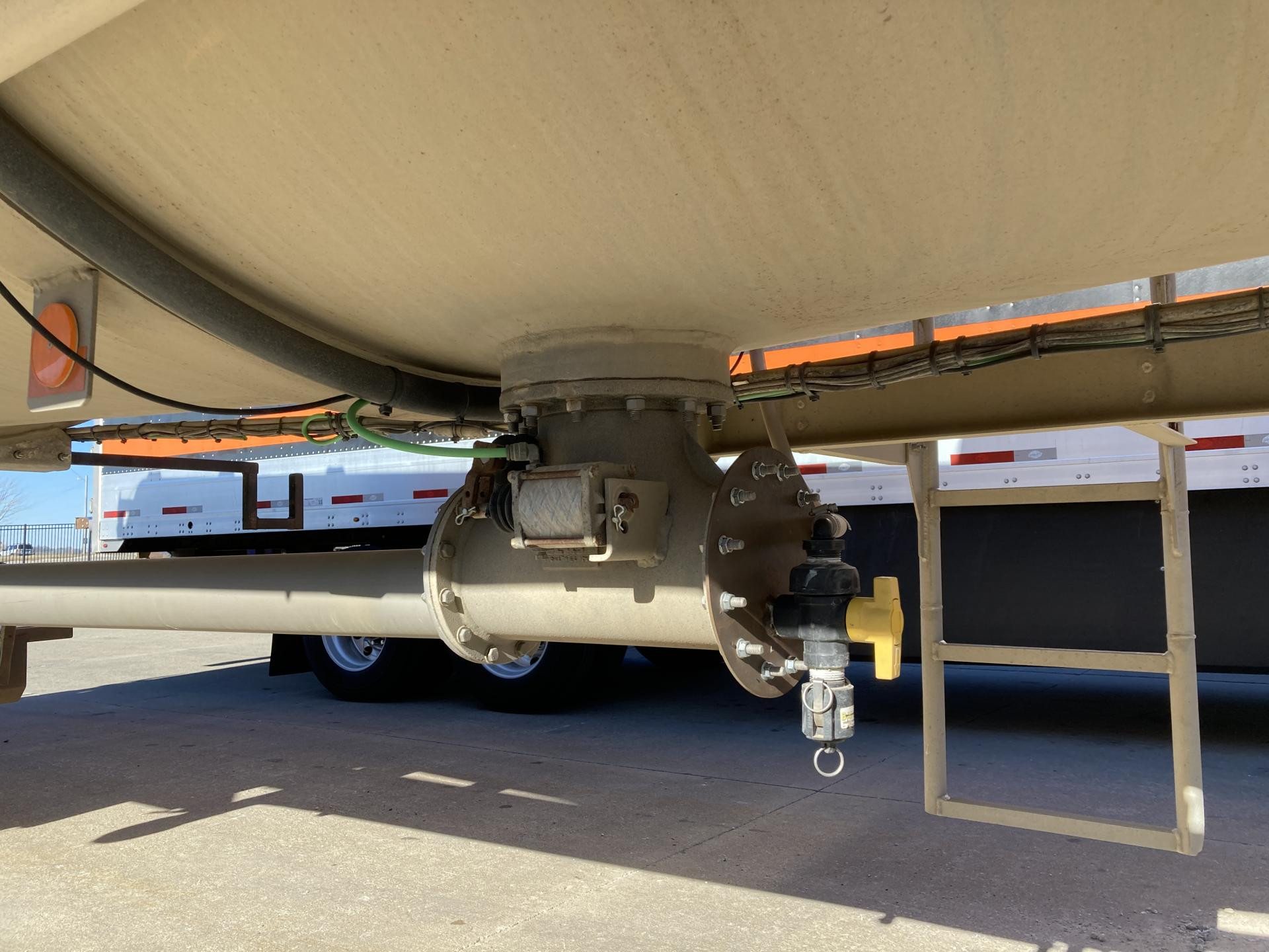 Heil Tanker Trailer for Sale