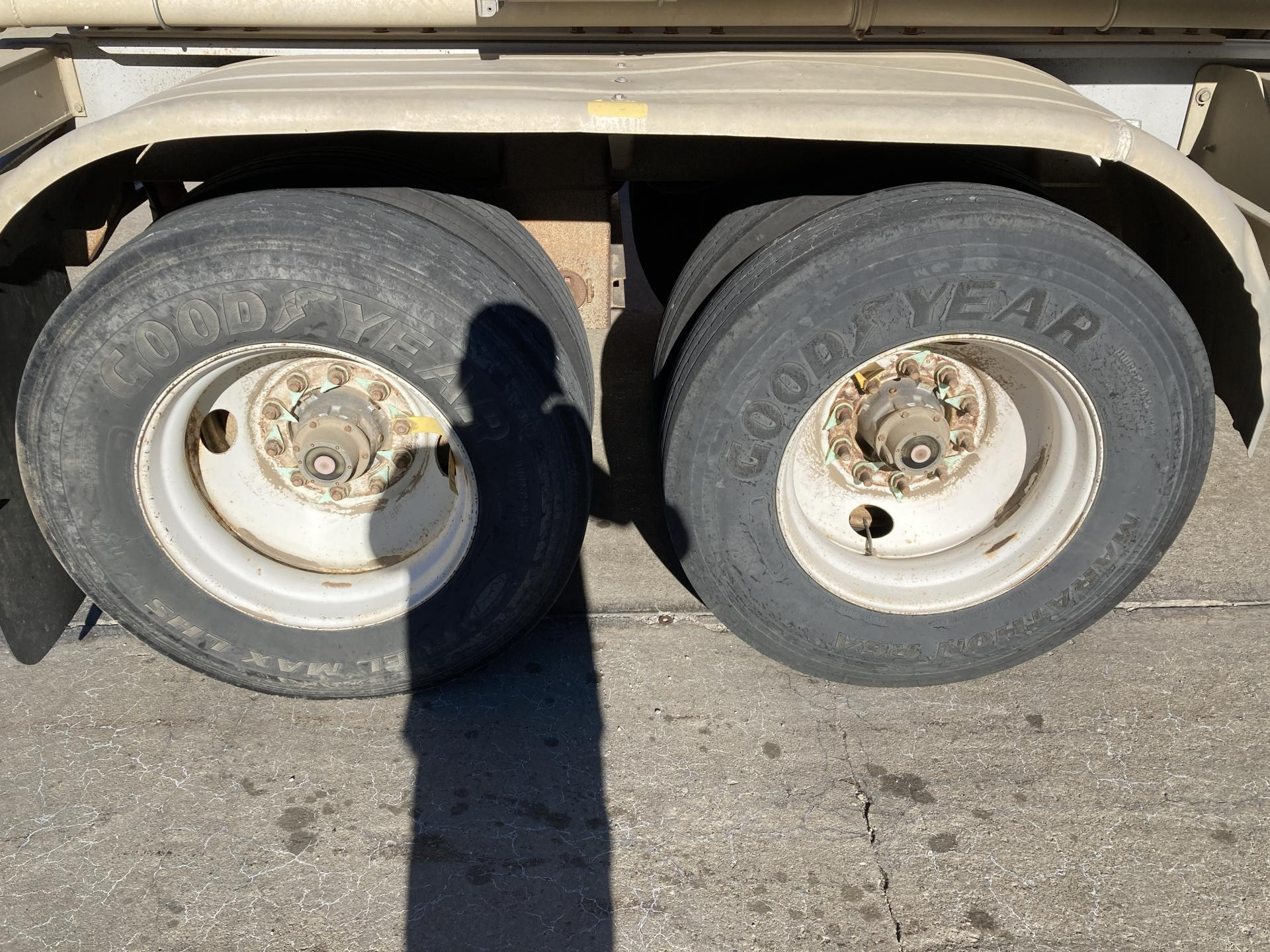 Heil Tanker Trailer for Sale
