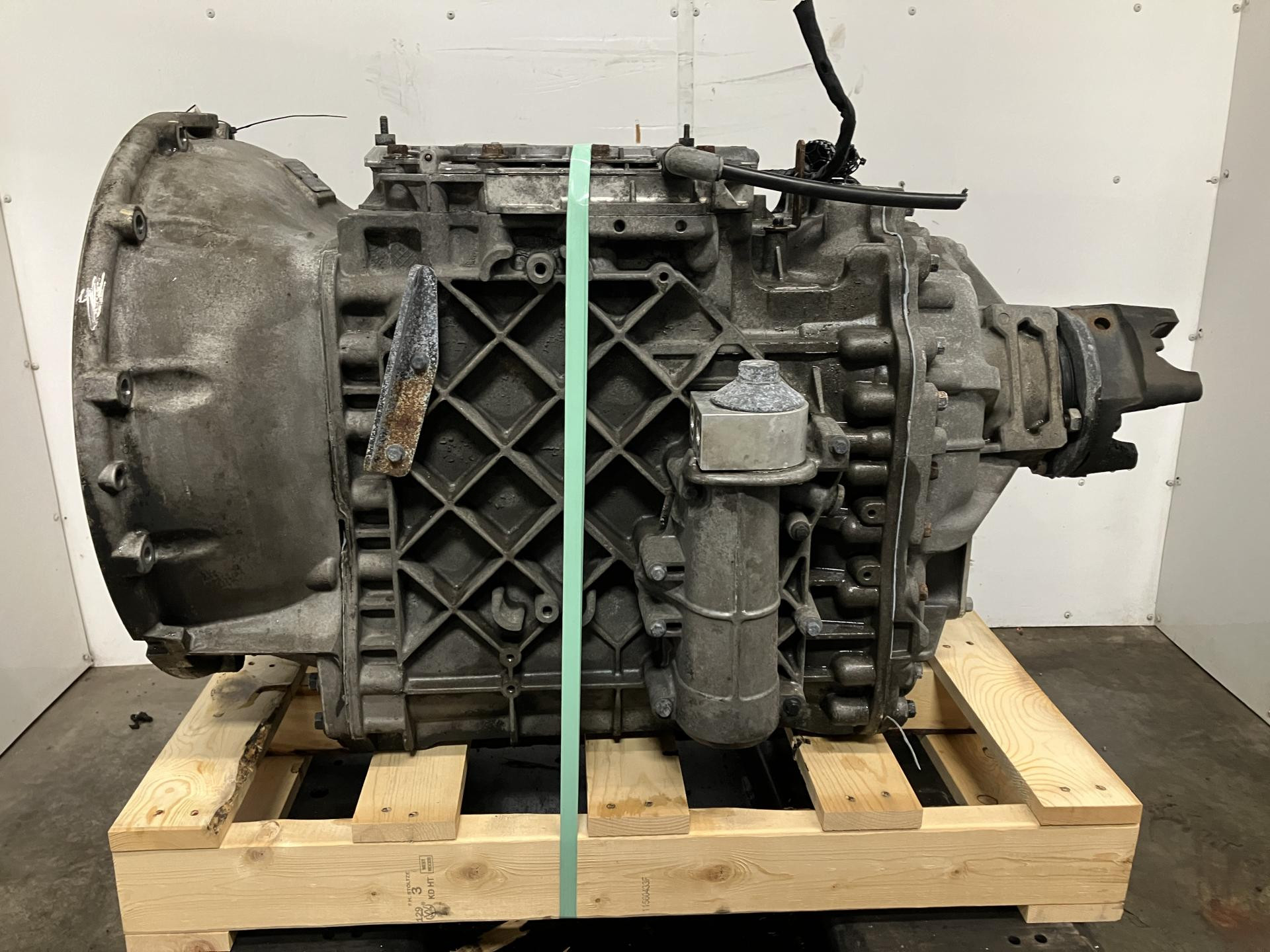 Volvo AT2612D Transmission for Sale