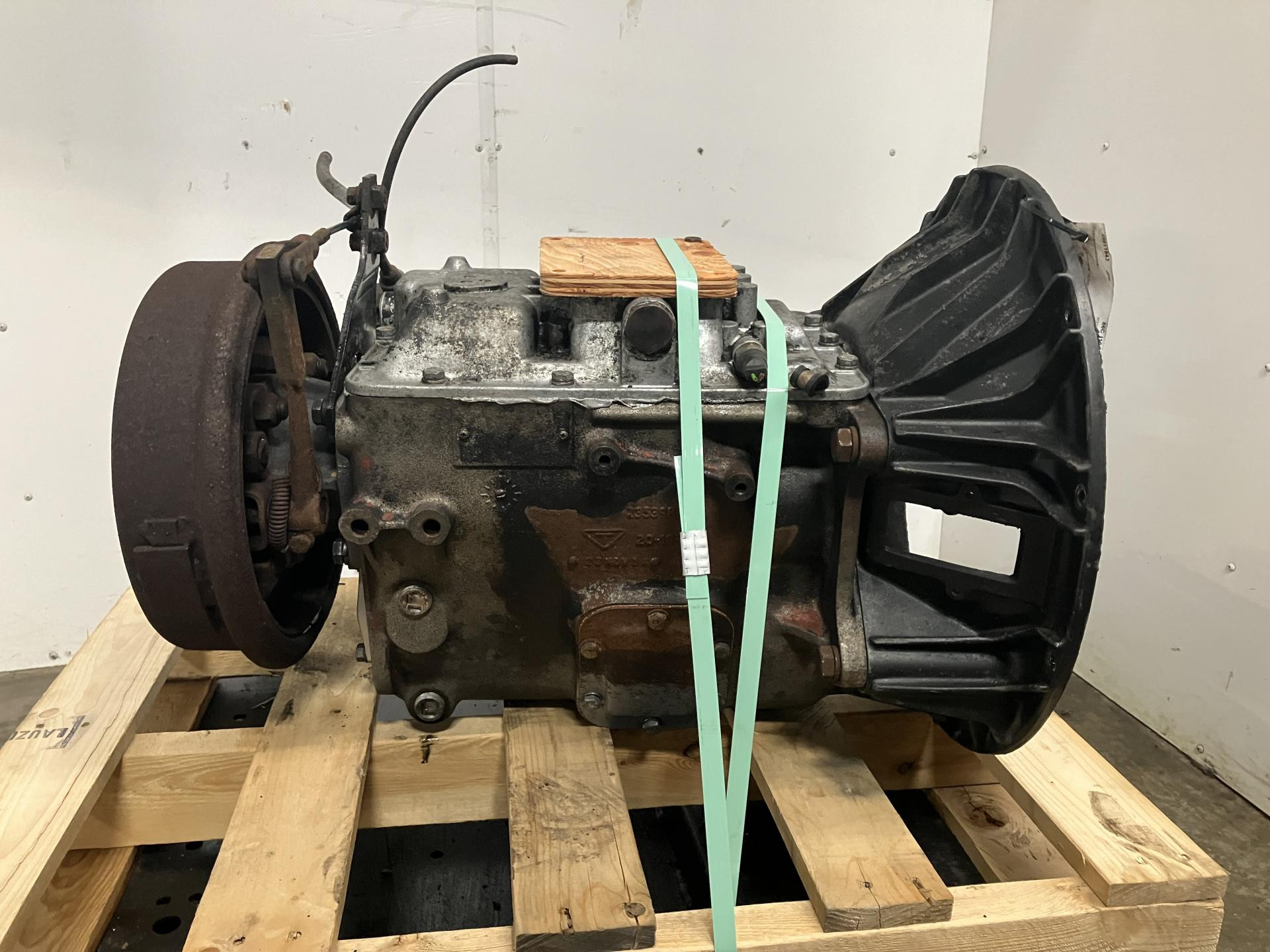 Clark CL557 Transmission for Sale