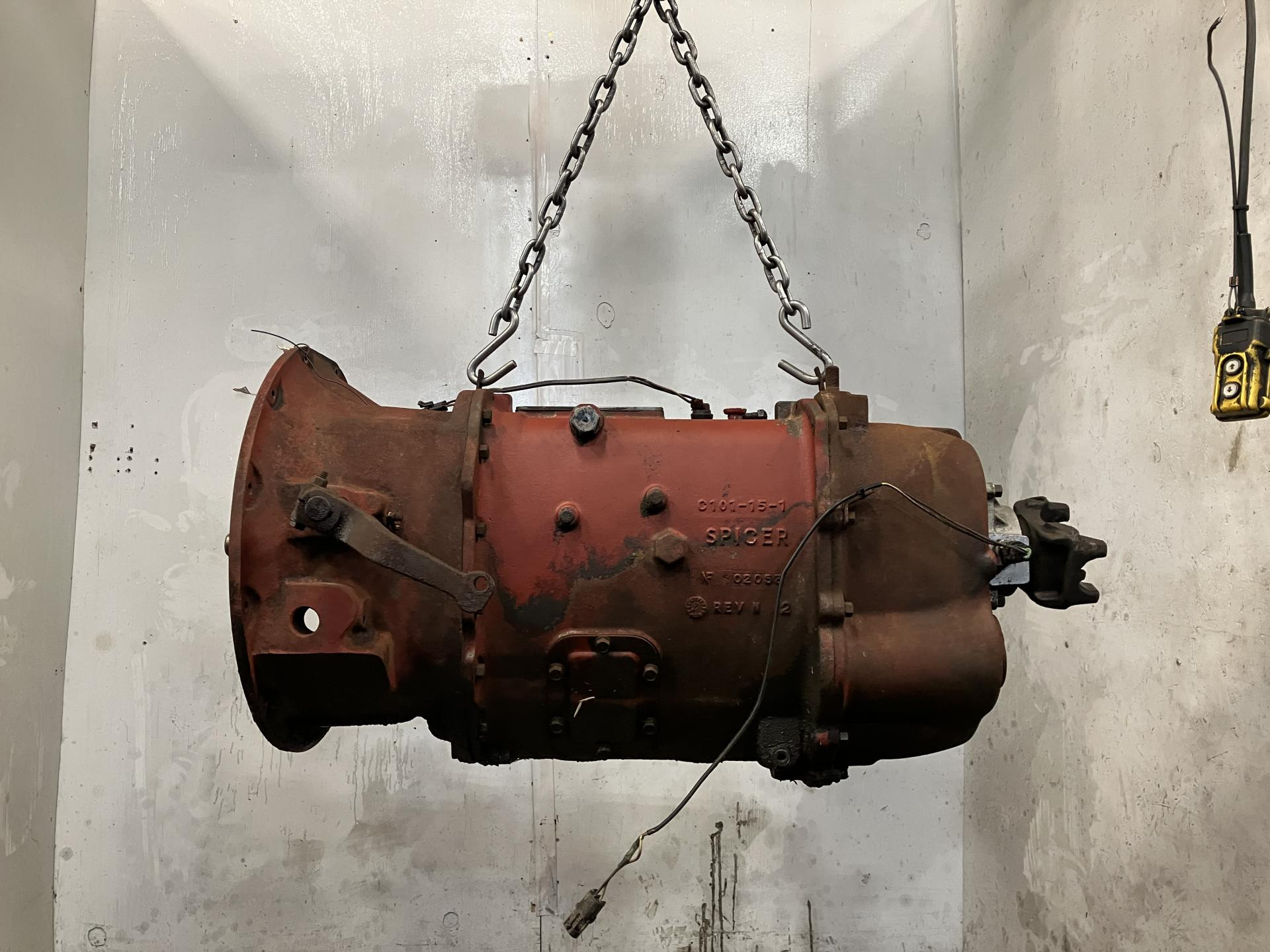 M040628011 | Spicer ESO66-7B Transmission for Sale