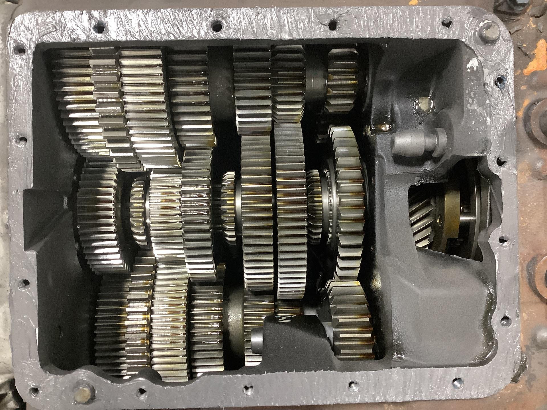 RTLO16913AH | Fuller FRO15210C Transmission for Sale