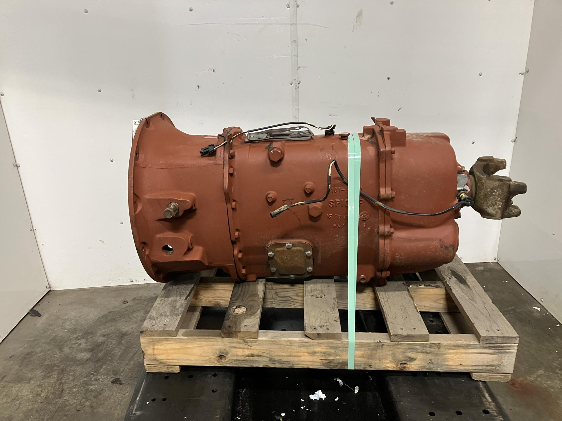 Spicer ES56-7B Transmission for Sale