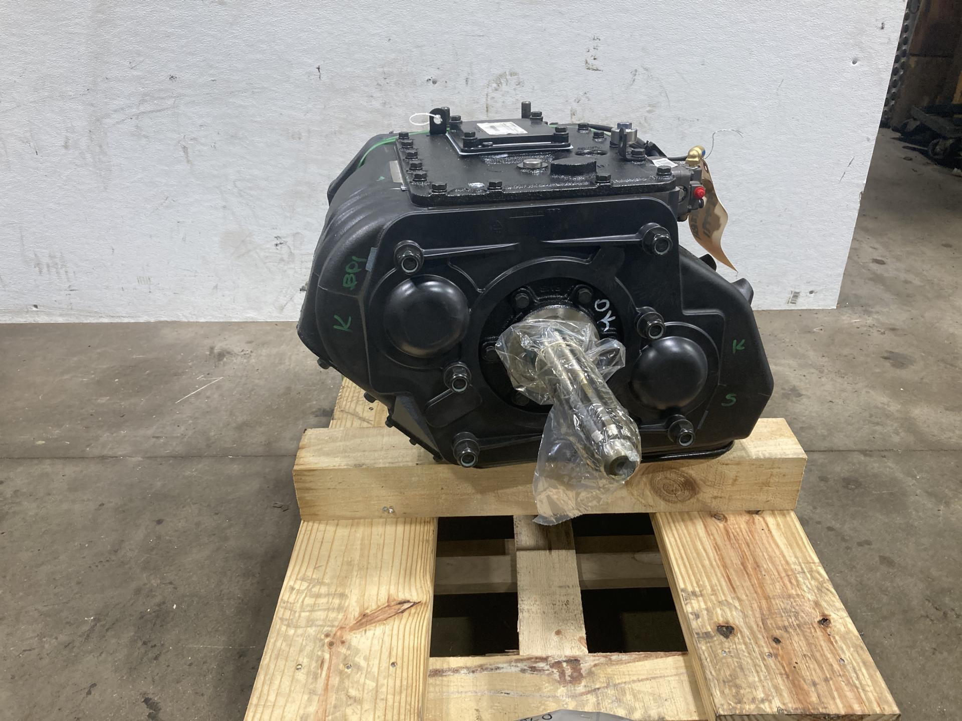 P0694851 | Fuller RTLOF18918B-T2 Transmission for Sale