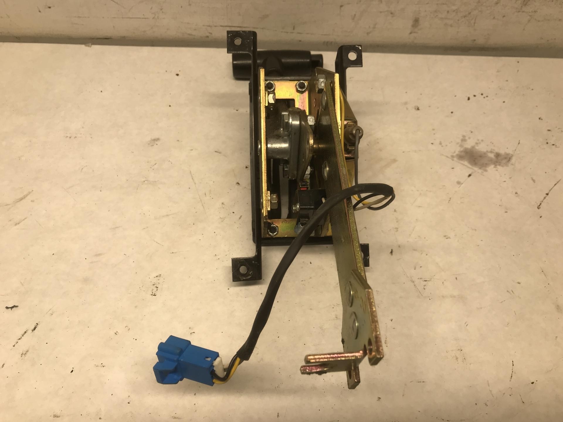 15718222 | Allison AT545 Shift Lever for Sale