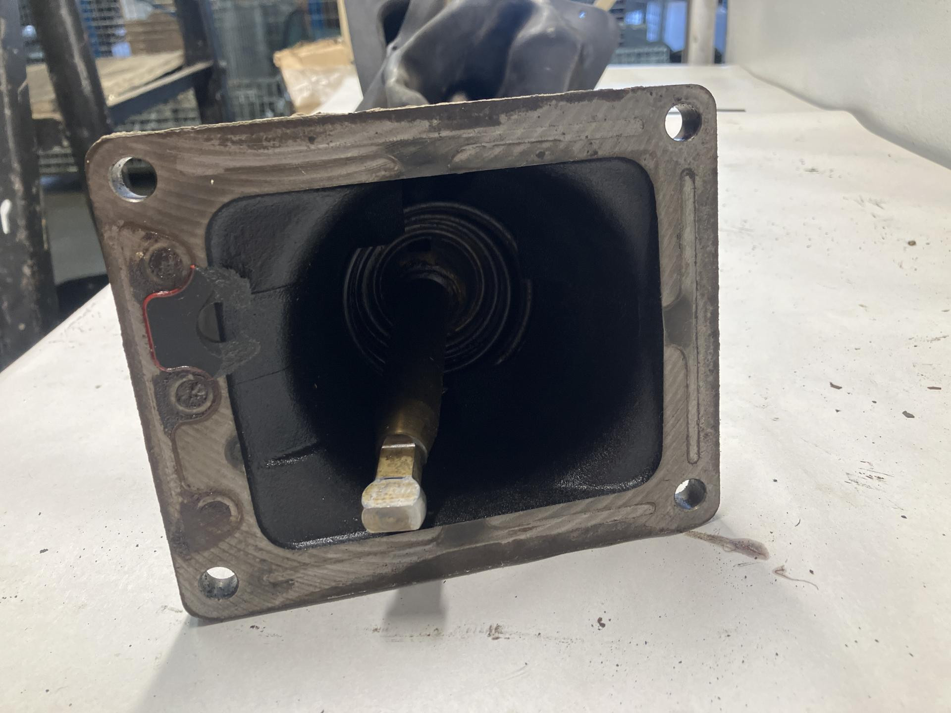 E55-6022 | Fuller RTLO18913A Shift Lever for Sale