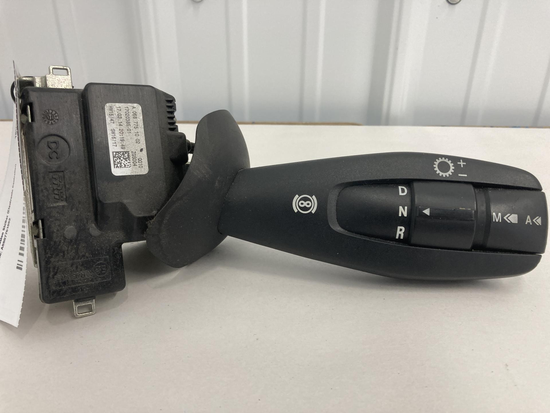 A0687751002 | Detroit DT12-OA Transmission Electric Shifter for Sale