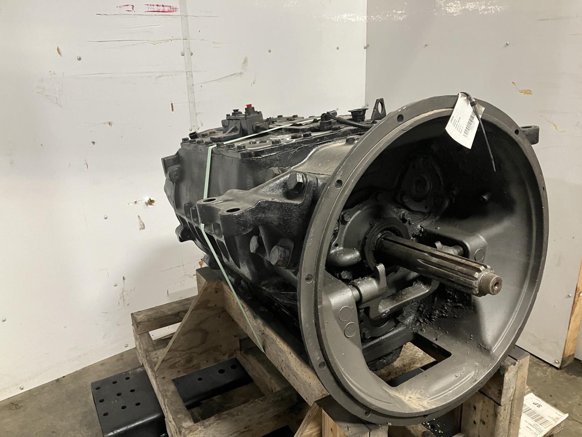 Mack T2090 Transmission for Sale