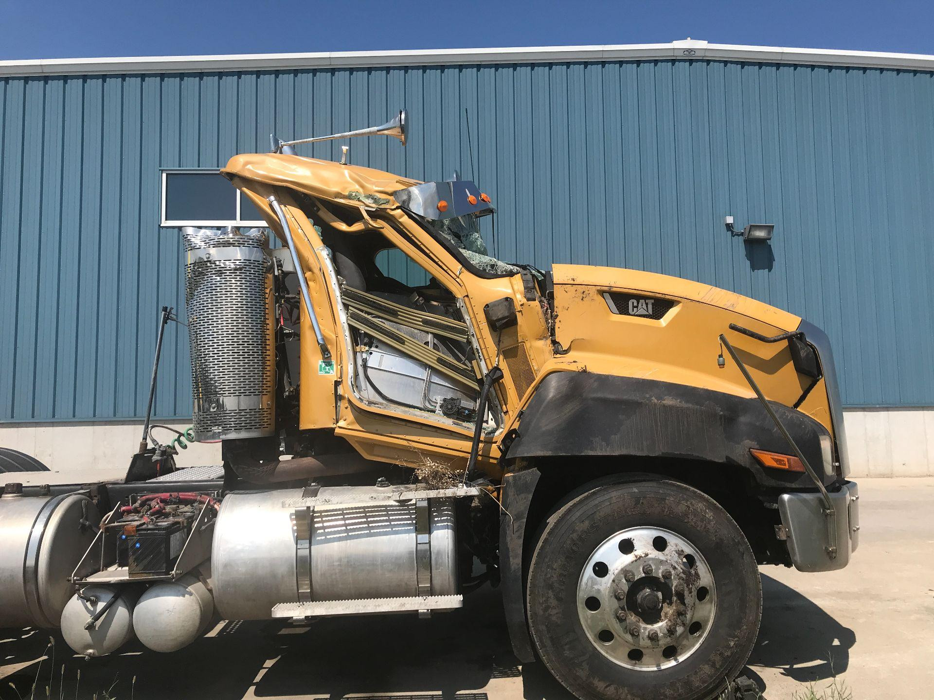 CAT CT660 Parts Unit for Sale