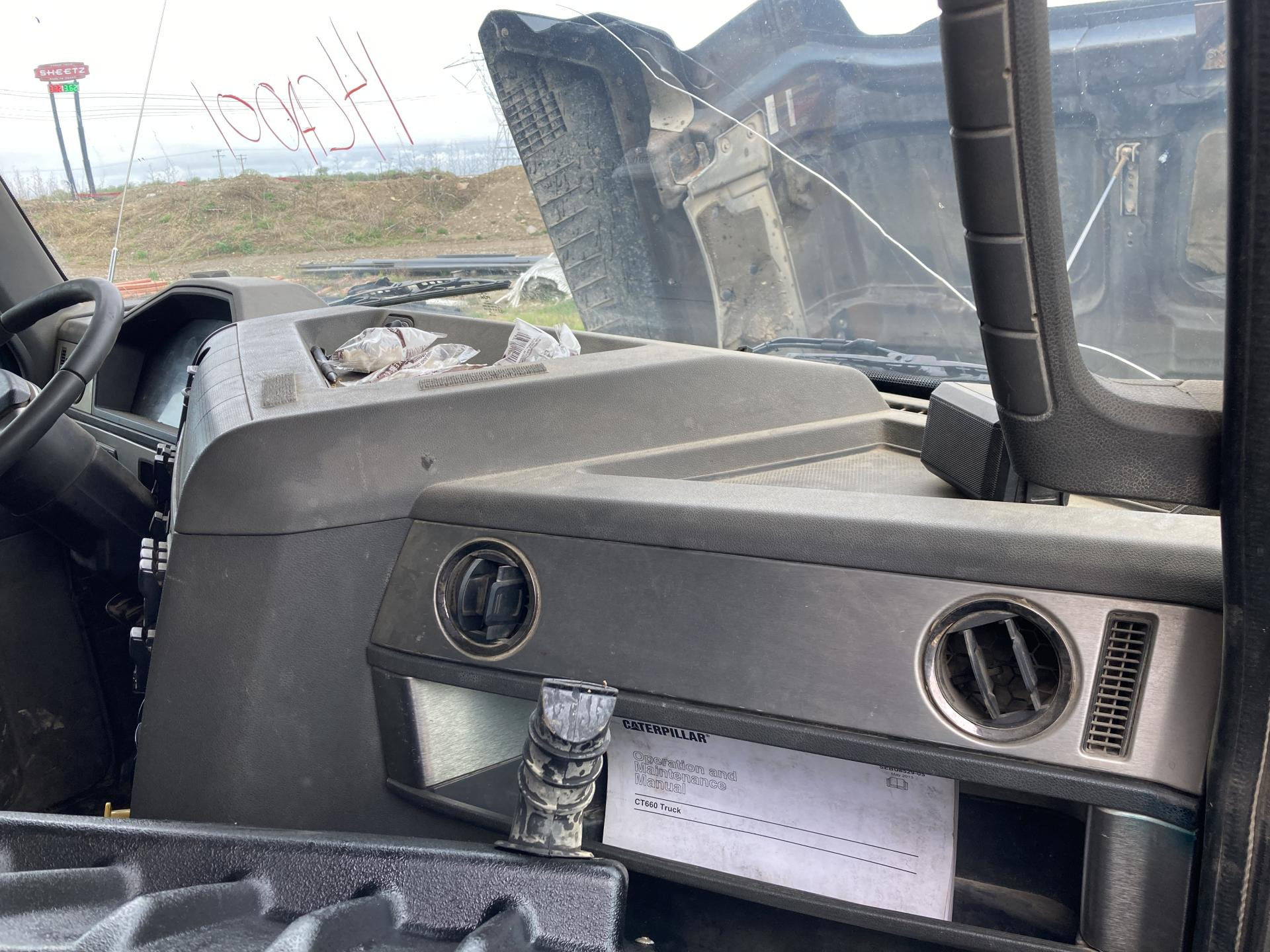 CAT CT660 Parts Unit for Sale