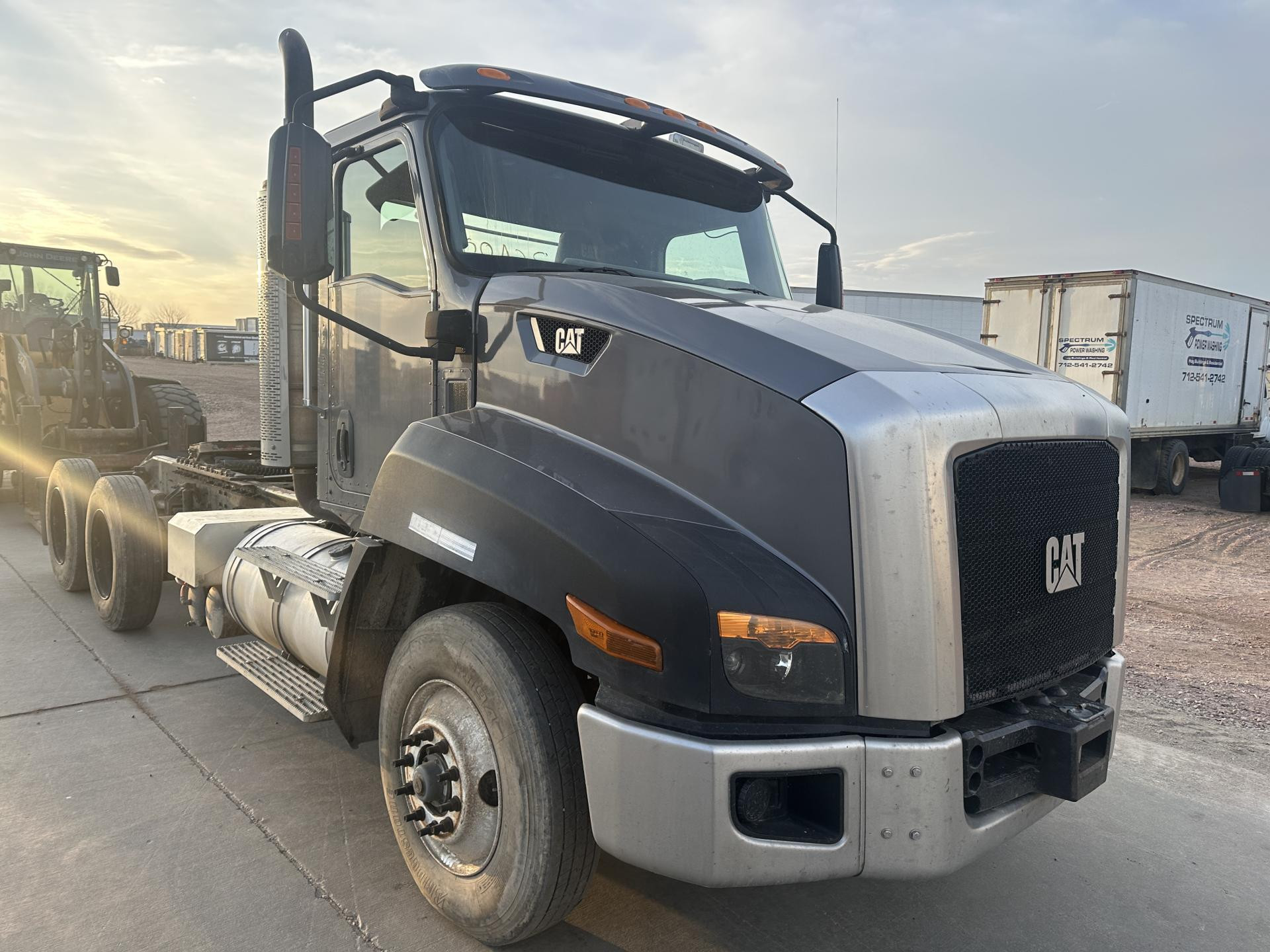 CAT CT660 Parts Unit for Sale