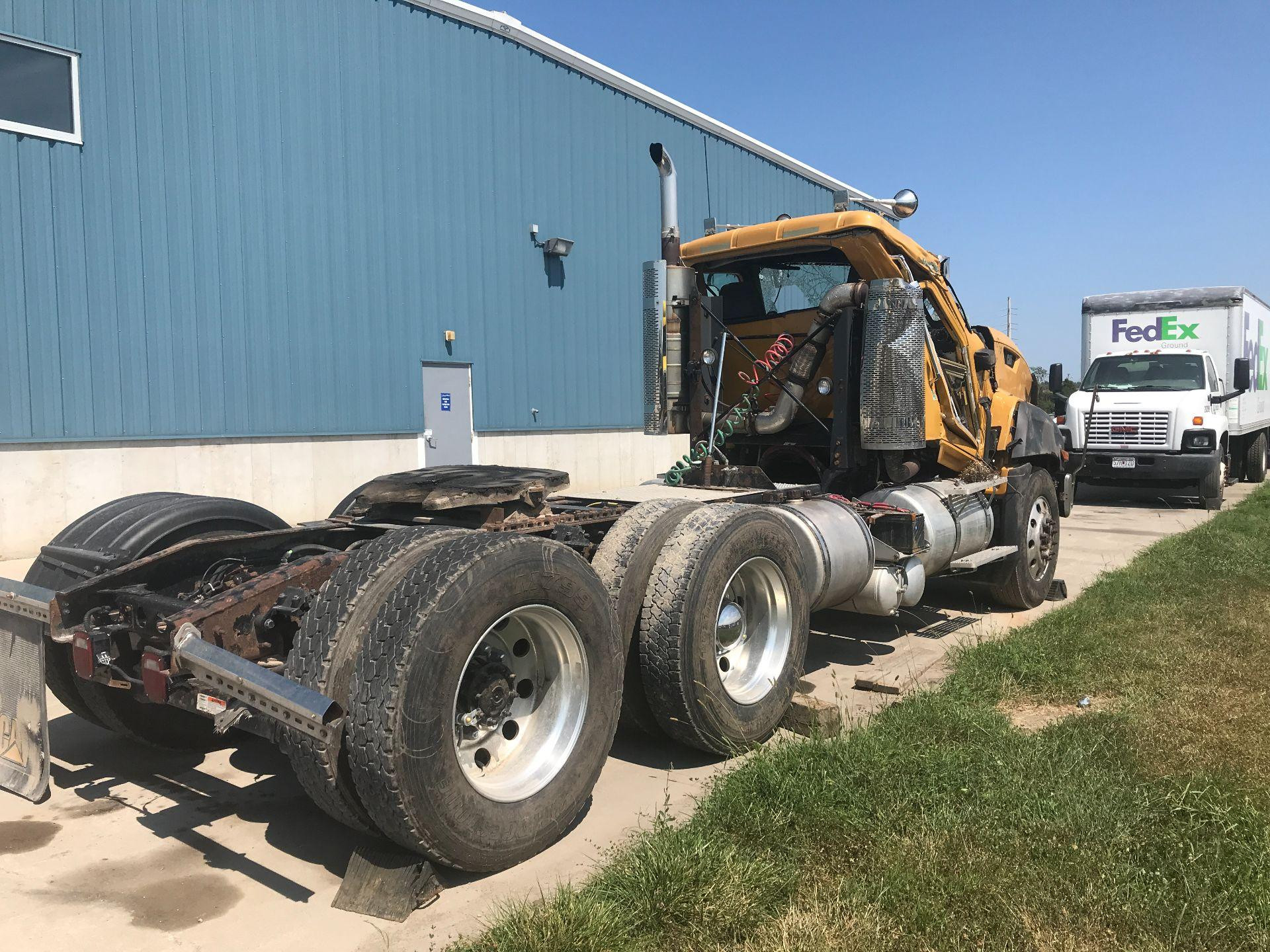 CAT CT660 Parts Unit for Sale