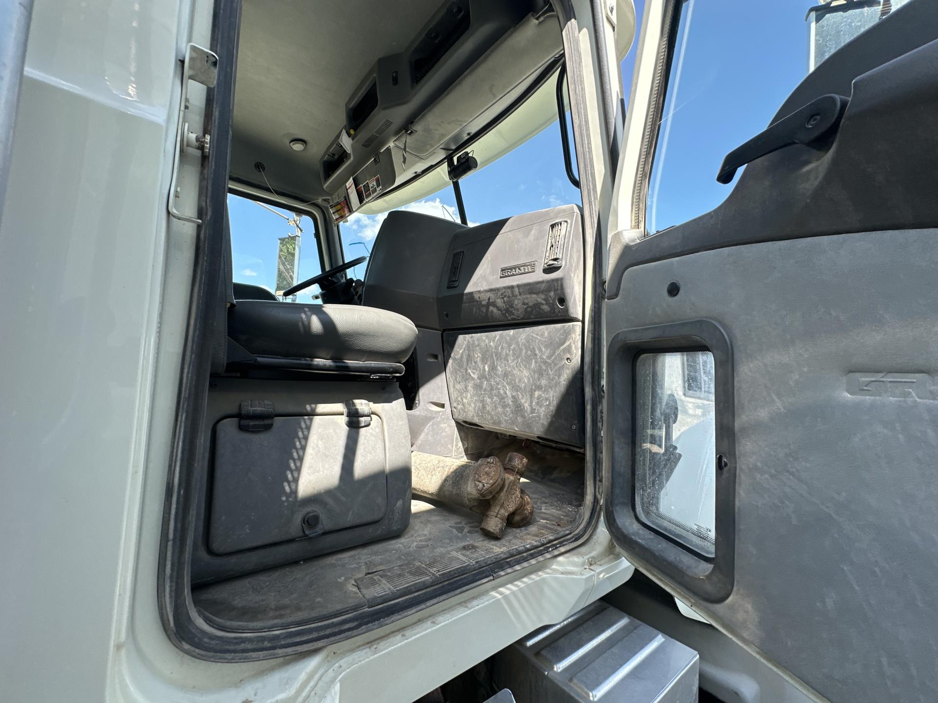 Mack GU400 Parts Unit for Sale
