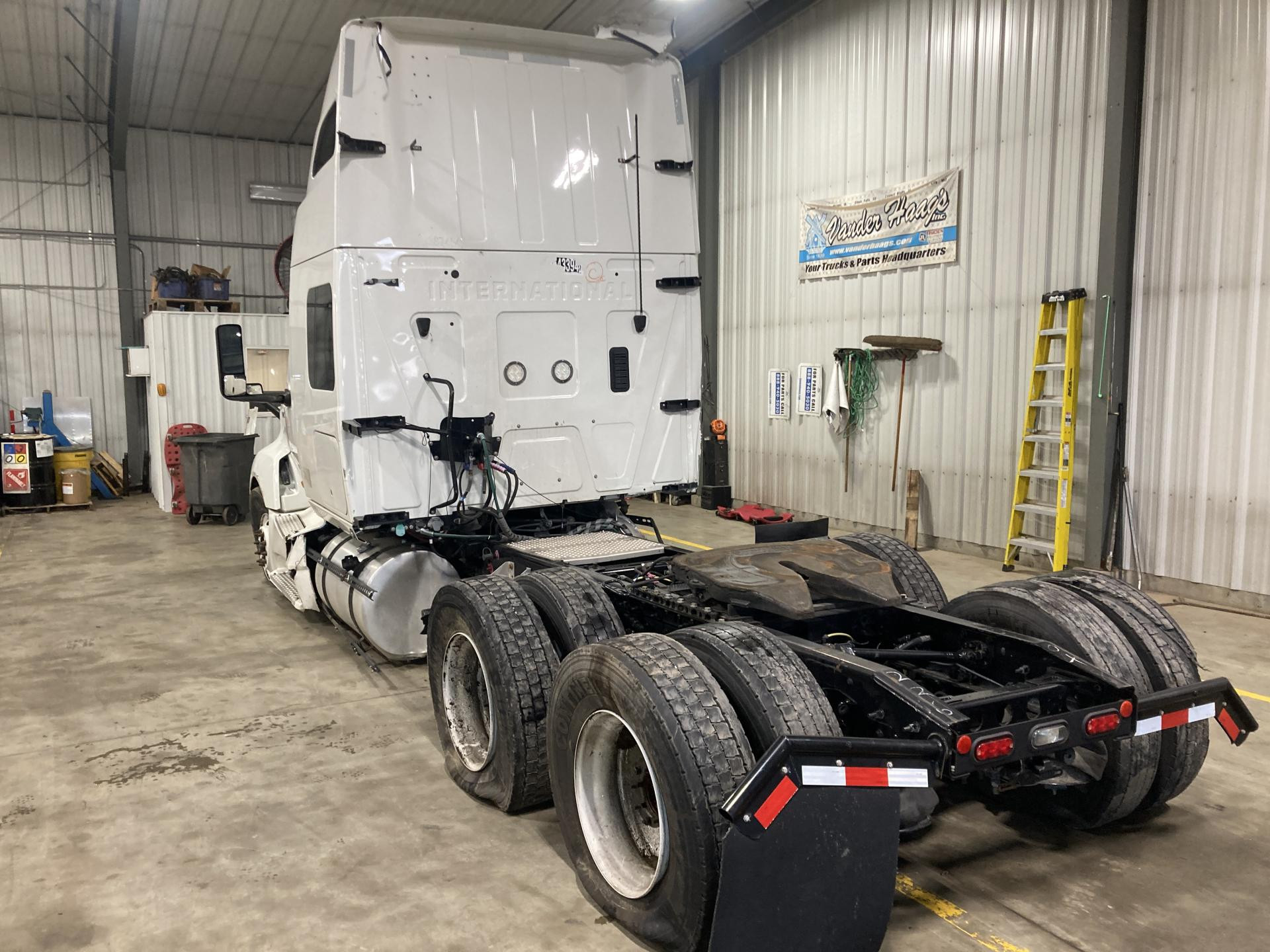 International LT Parts Unit for Sale