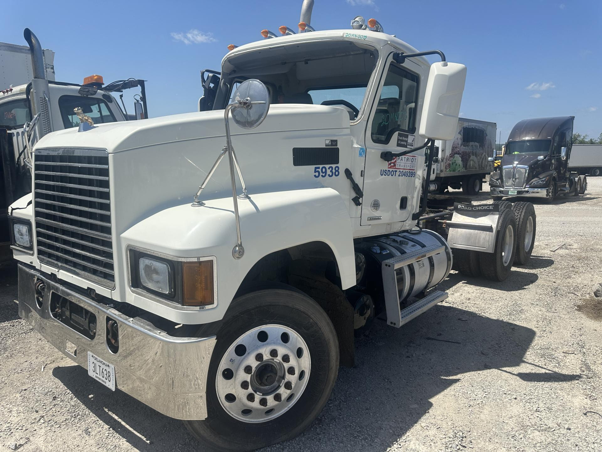 Mack PINNACLE Hood Shock for Sale
