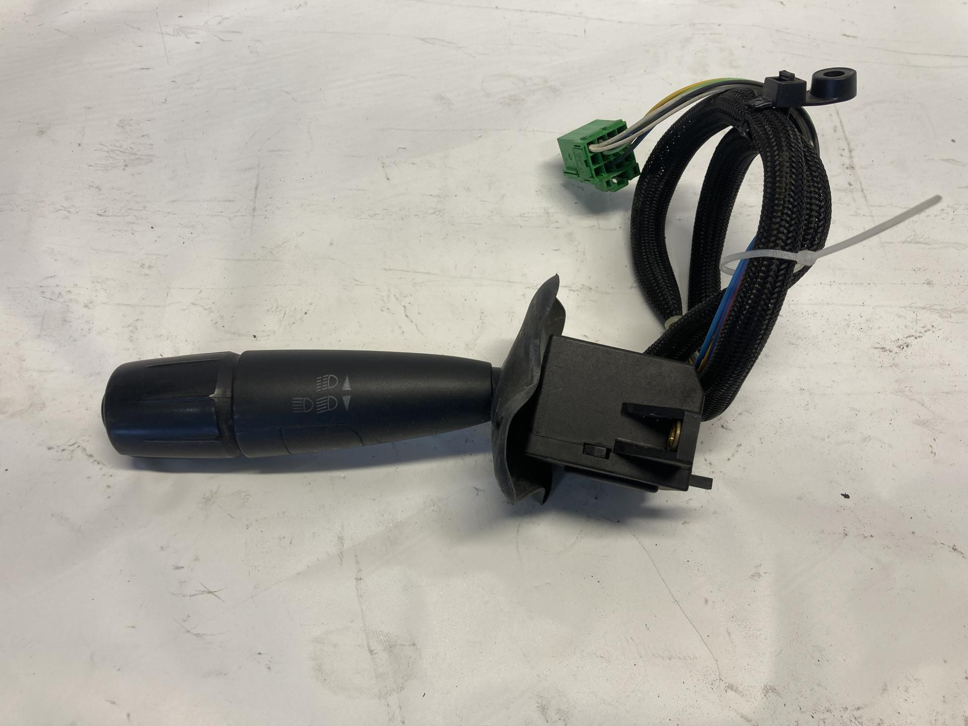 480782 | Peterbilt 337 Turn Signal/Column Switch for Sale