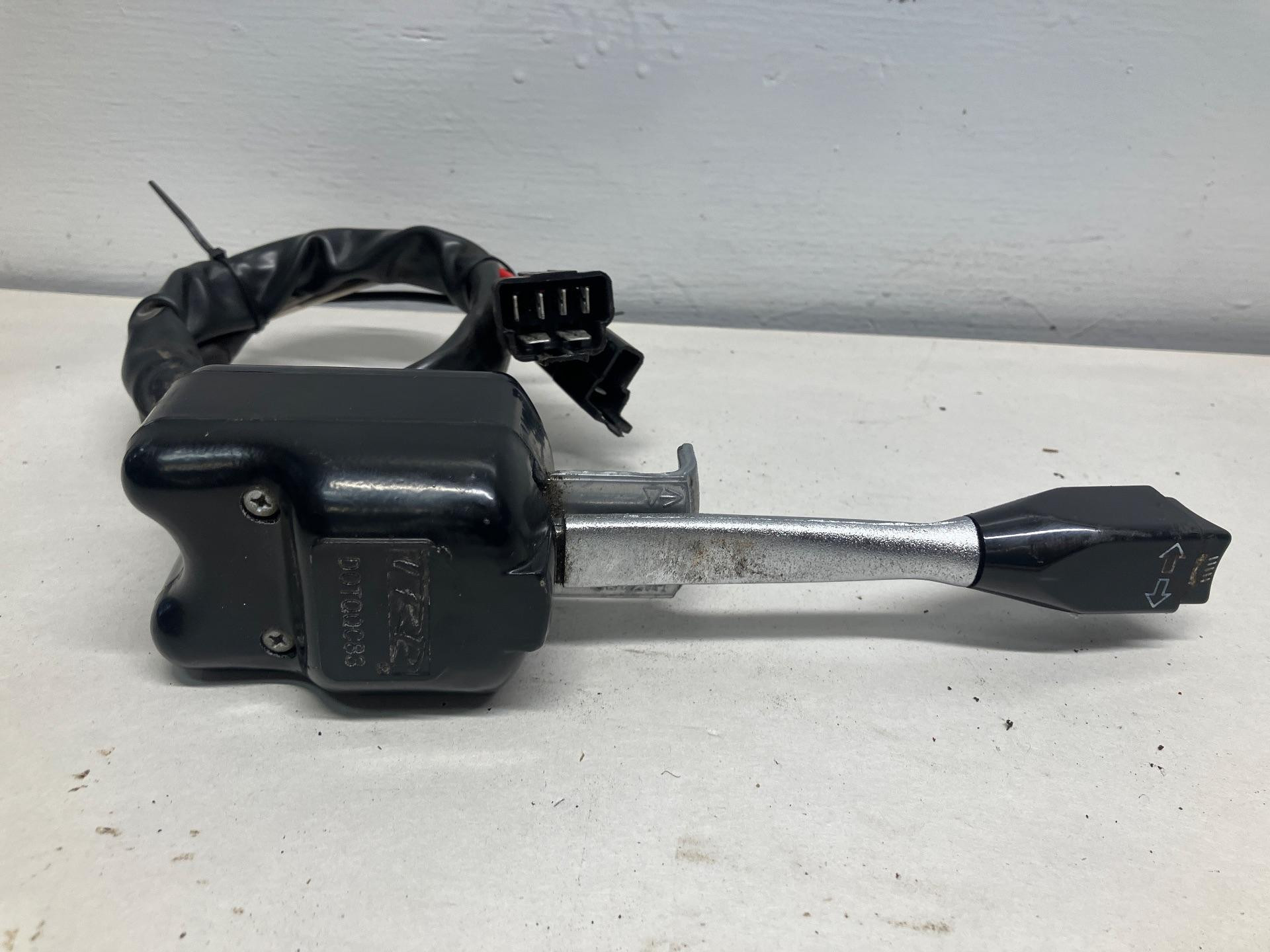 DOTQQC83 | Peterbilt 379 Turn Signal/Column Switch for Sale