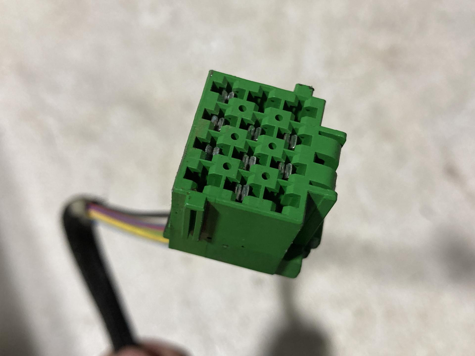 P27-1067 | Peterbilt 386 Turn Signal/Column Switch for Sale