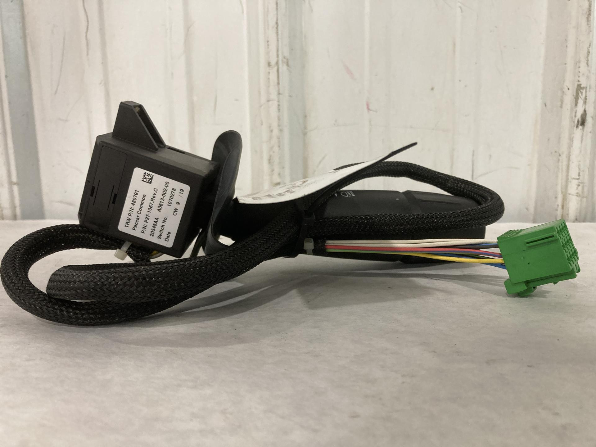 P27-1067 | Peterbilt 579 Turn Signal/Column Switch for Sale