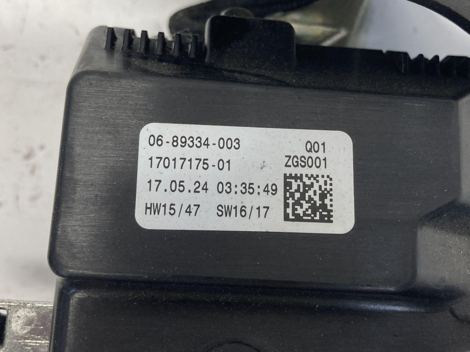 06-89334-003 | Freightliner CASCADIA Turn Signal/Column Switch for Sale