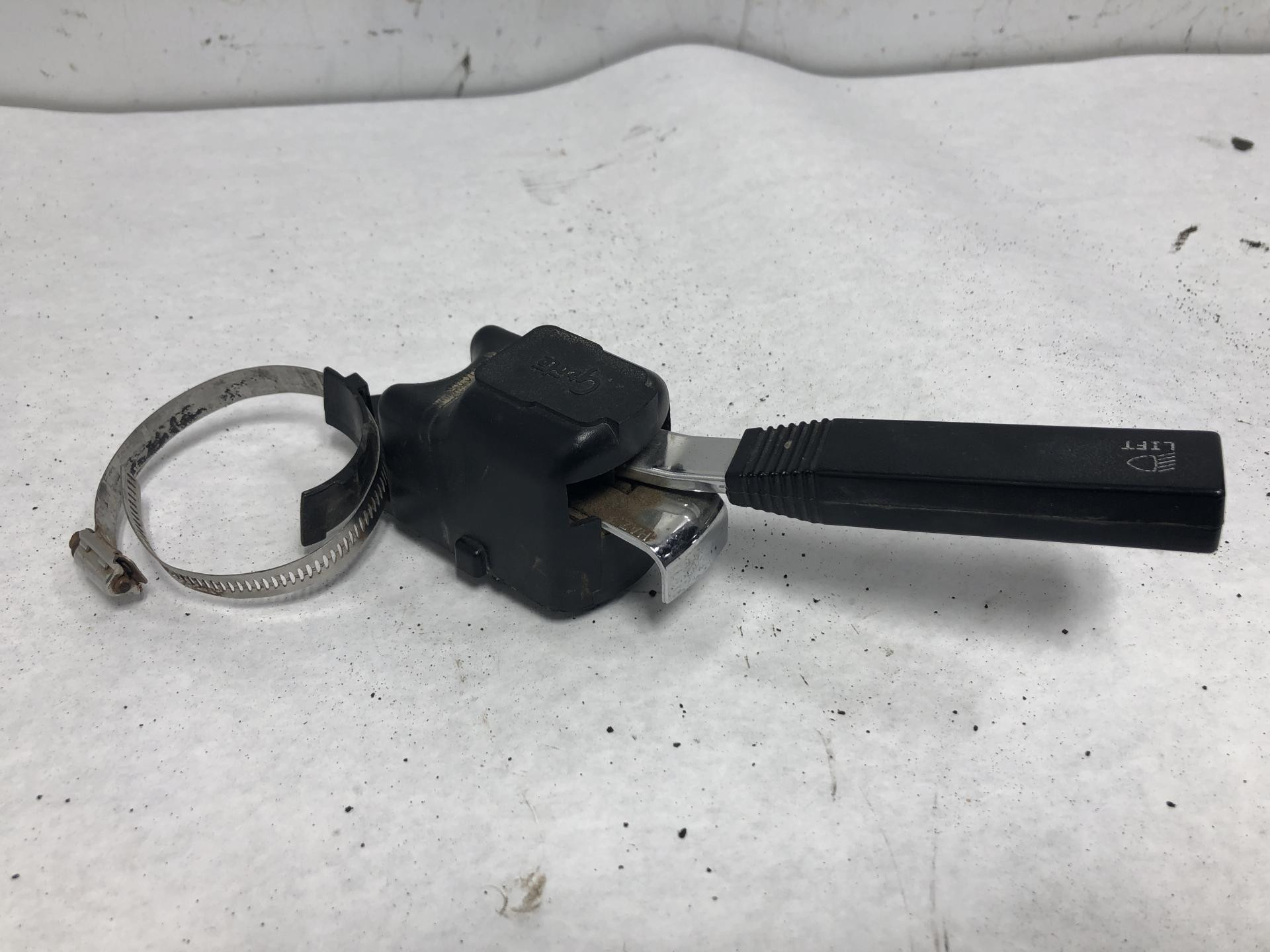 4811-77 | Freightliner FLD120 Turn Signal/Column Switch for Sale